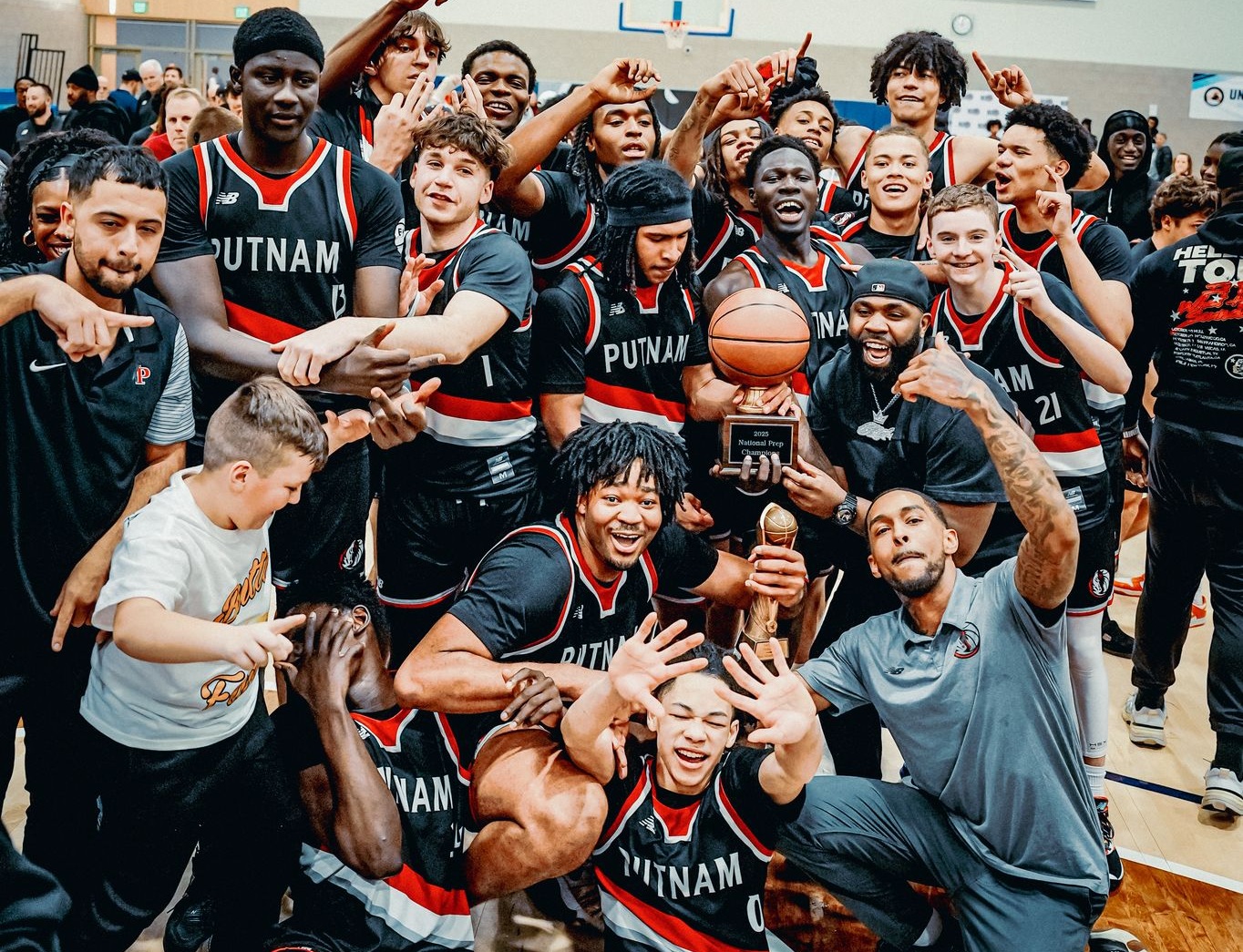 Putnam Science Academy wins 5th national prep boys basketball title