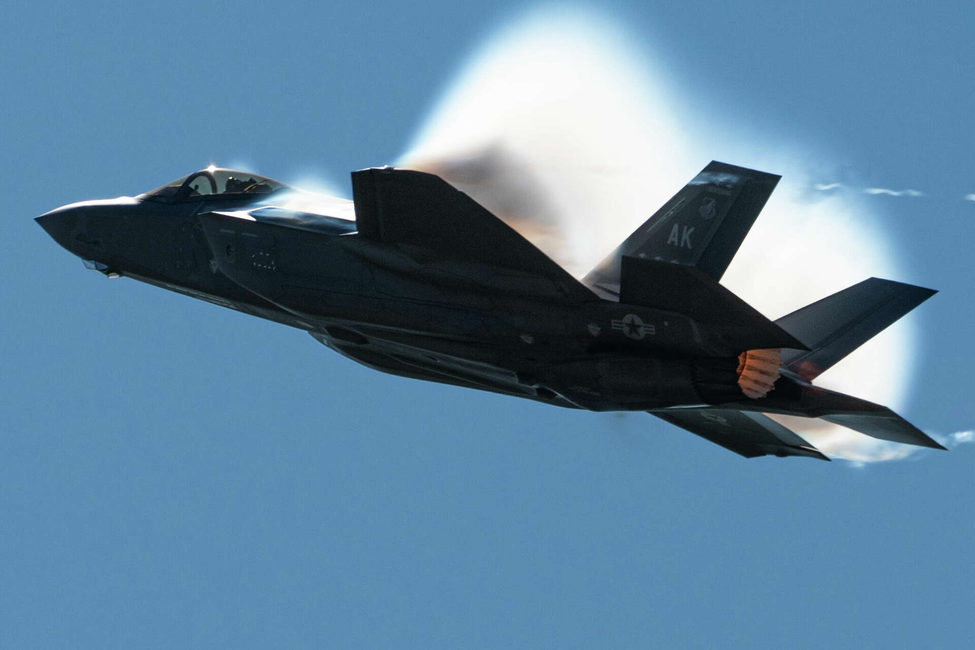 What does future U.S. fighter jet mean for CT-based Pratt & Whitney?