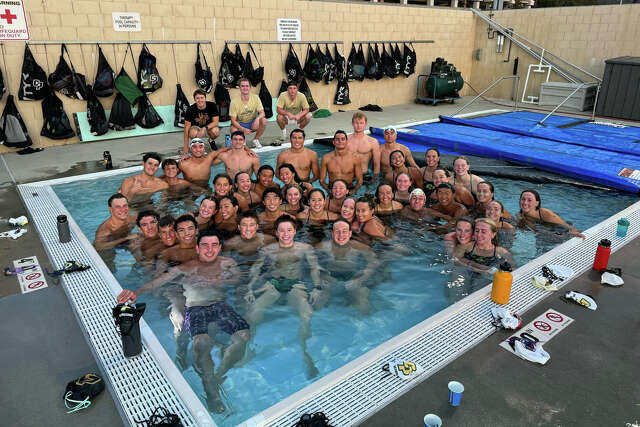 Calif. college gives athletes 3 months to raise $25M to save team