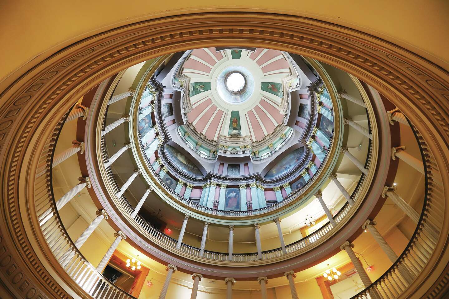 St. Louis Courthouse, site of Dred Scott case, restored