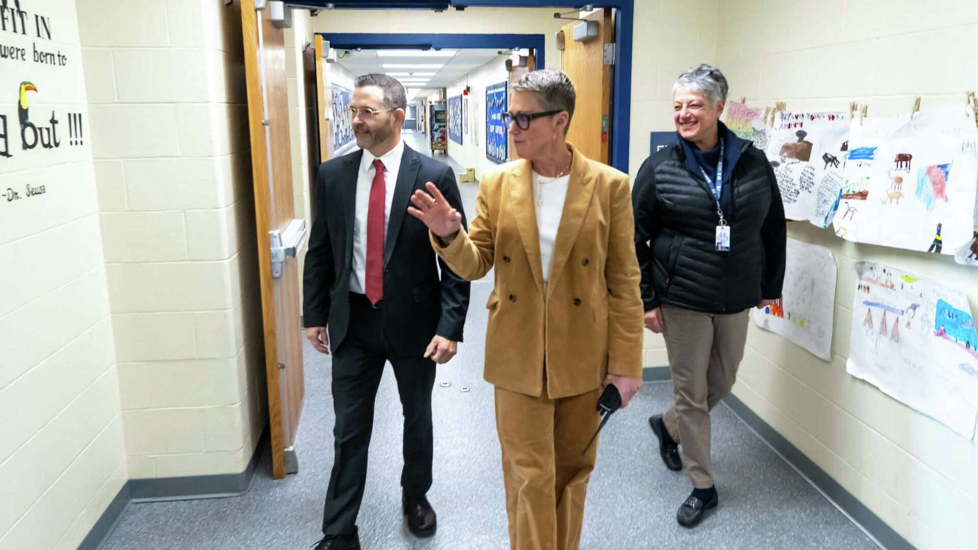 Region 20 in CT wants to borrow to close a $2.3 million deficit