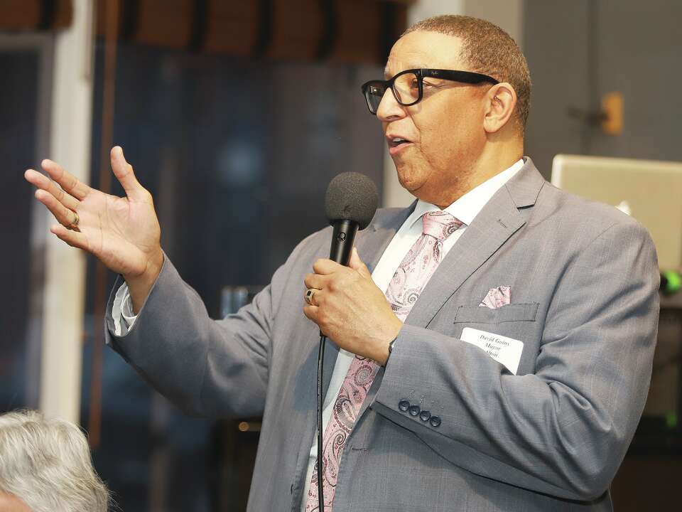 David Goins re-elected as Alton Mayor, defeats Walker and Strebel