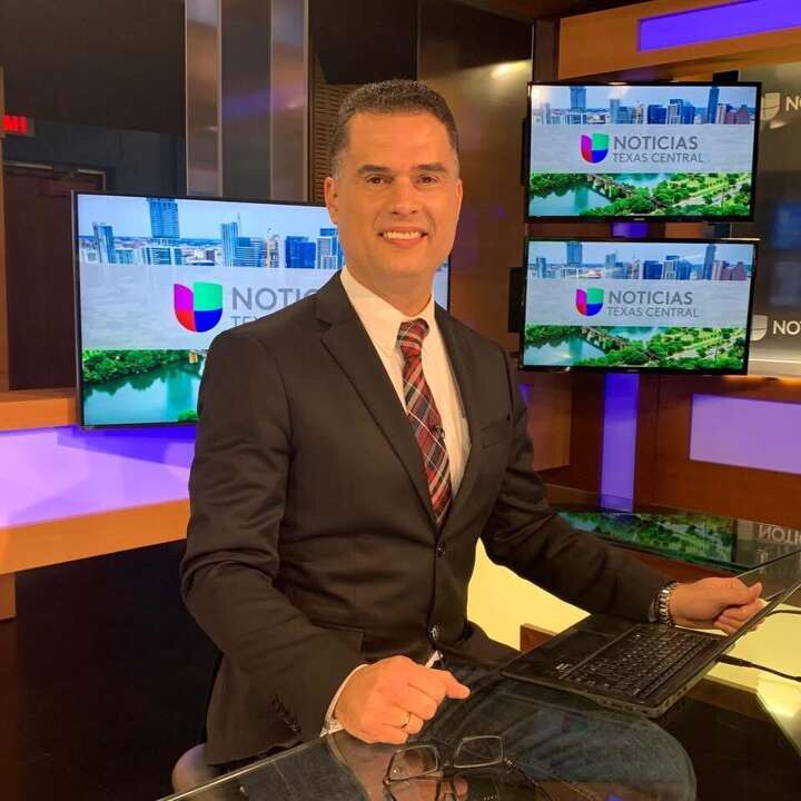 Award-winning San Antonio reporter dies after battle with cancer