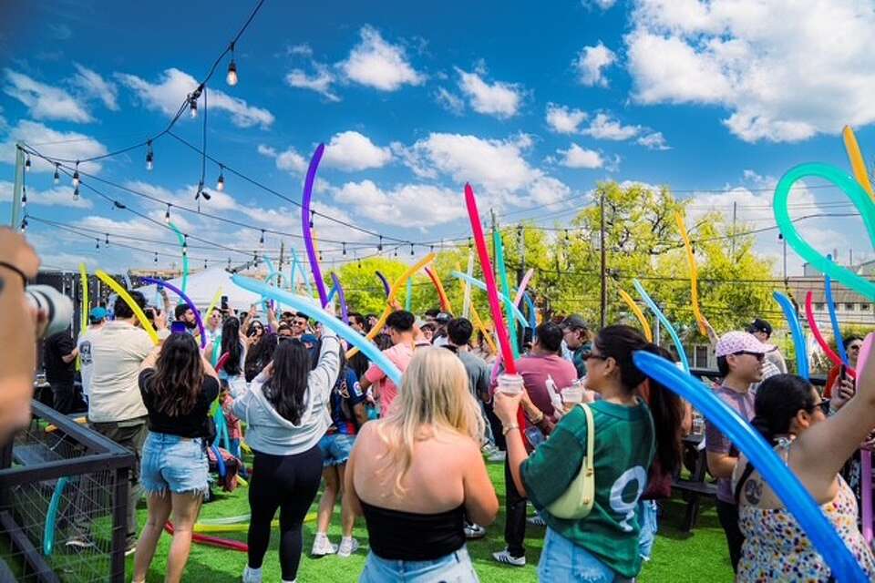 Coffee shop raves go viral in Houston