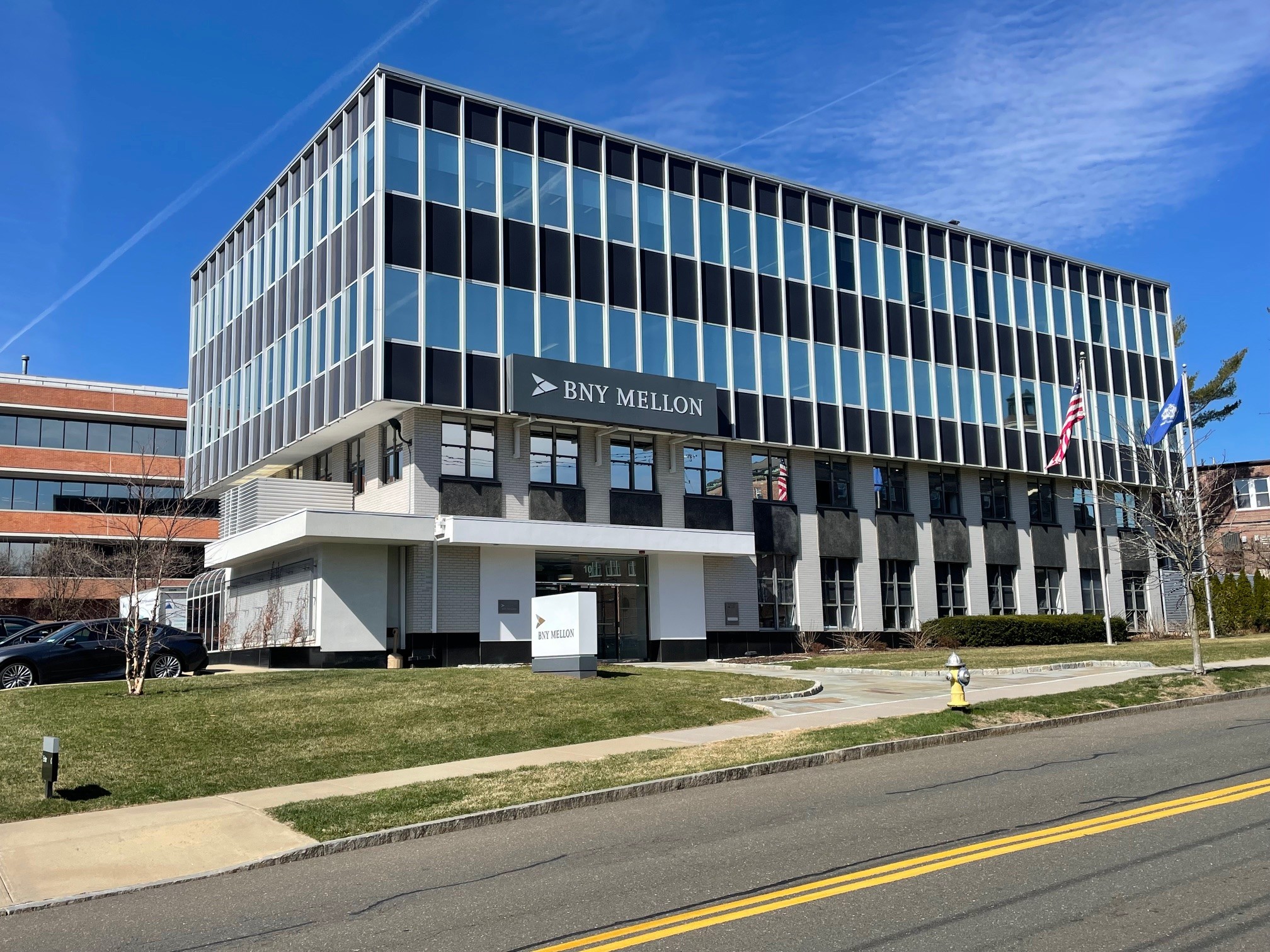 BNY selling building on Greenwich's Mason Street