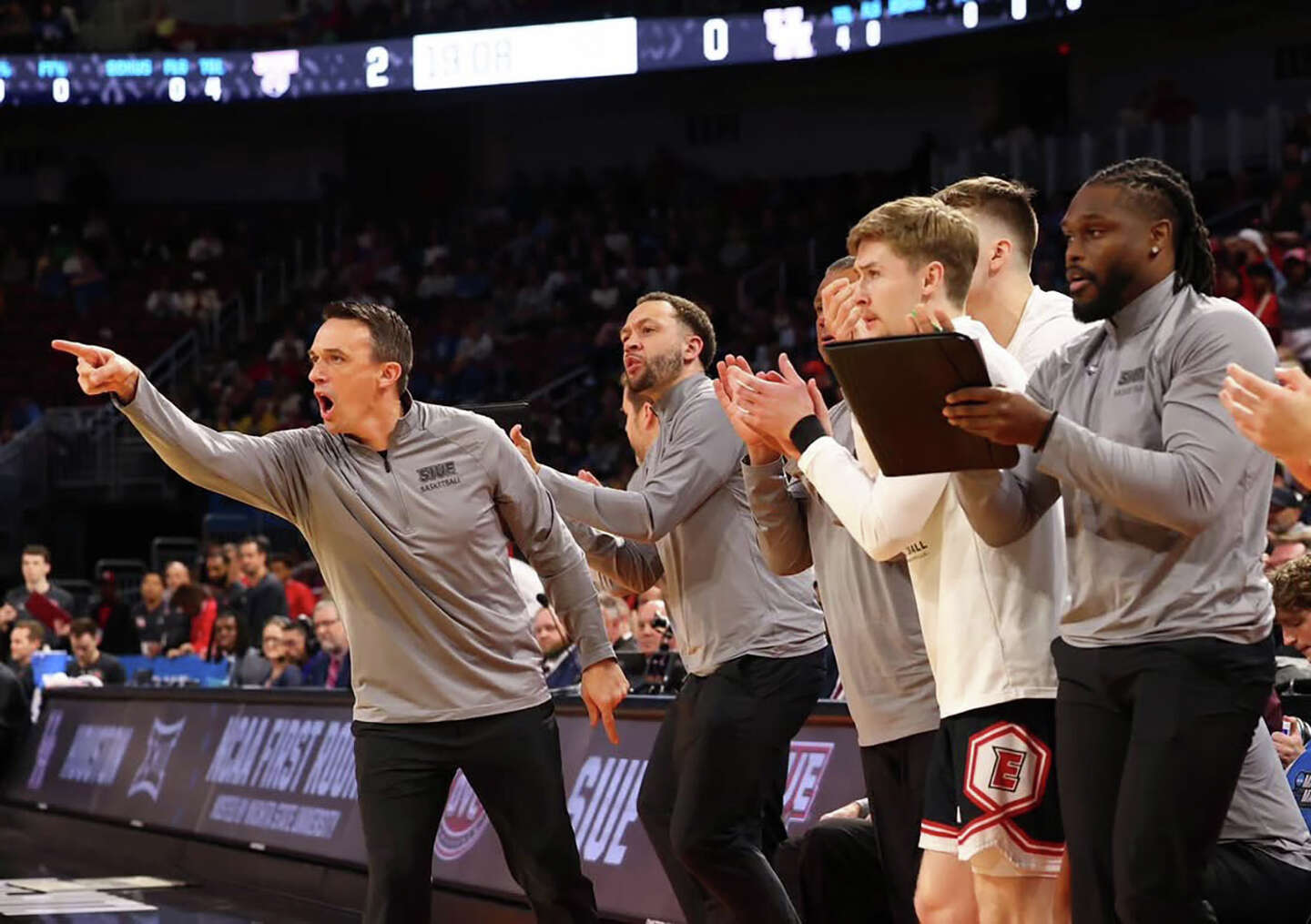 SIUE basketball to raise OVC banner vs St. Ambrose on Oct. 26