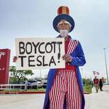 Harris County 487th Court: Lori DeAngelo or Stacy Allen Barrow?