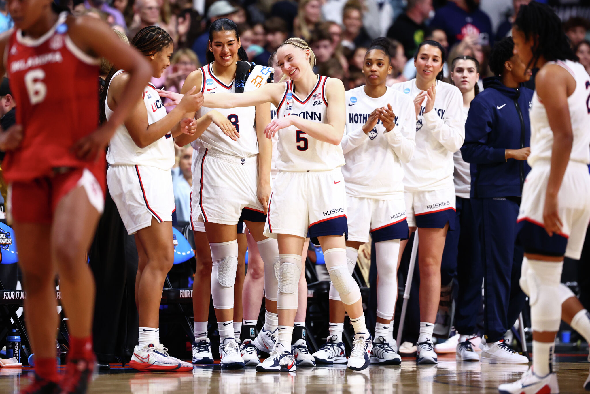 Paige Bueckers credits UConn women's basketball teammates for win