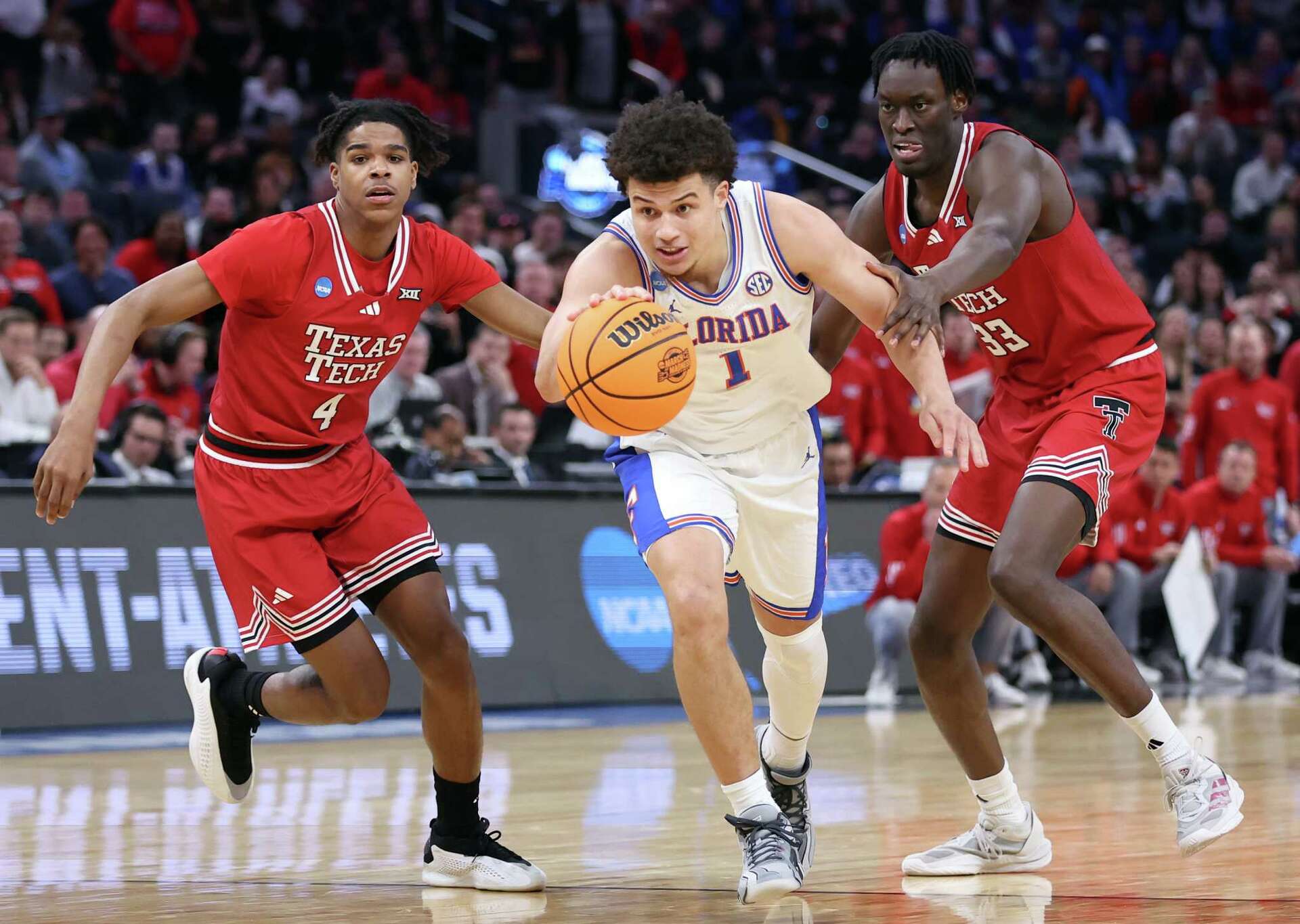 Florida to Final Four: Walter Clayton goes Steph Curry on Texas Tech