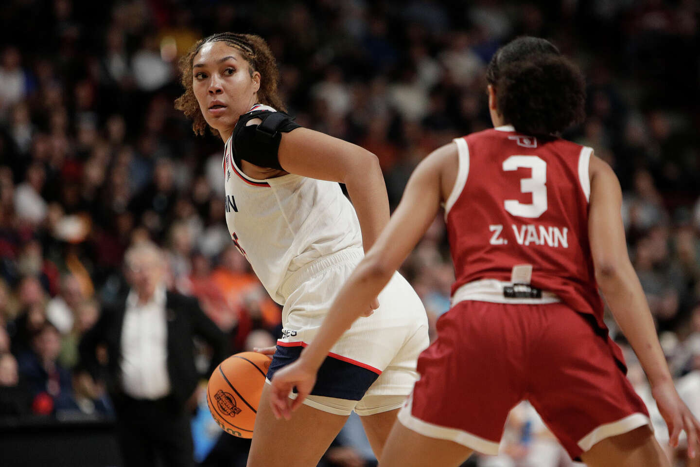UConn women's basketball looks for Ice Brady to step up vs. USC