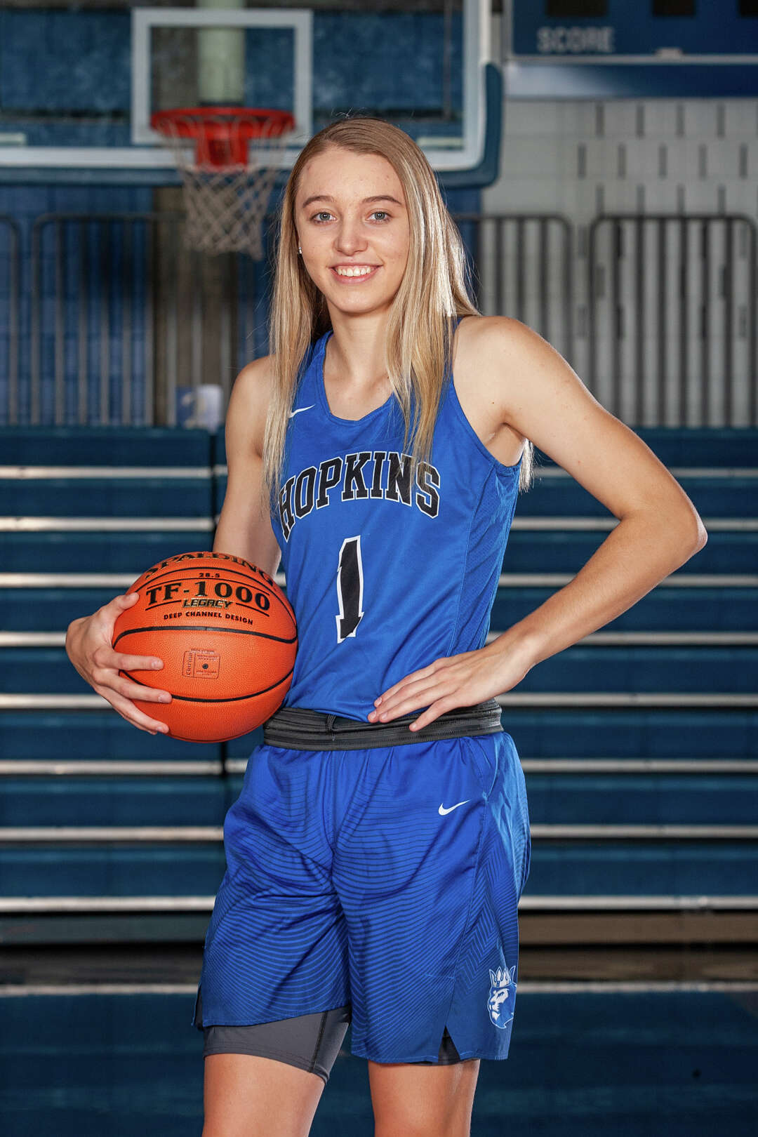 Paige Bueckers' high school coach sees same elite player leading UConn