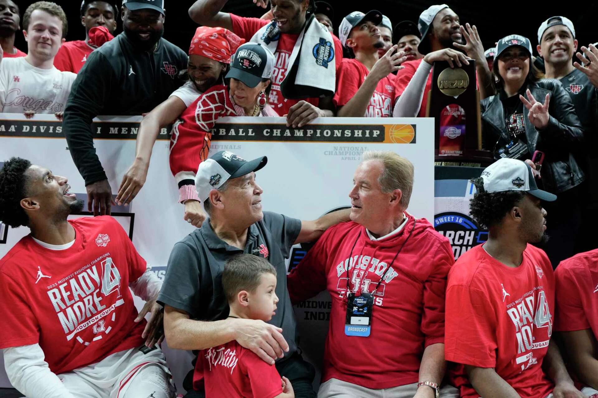 March Madness: Houston Cougars to face Duke Blue Devils in Final Four