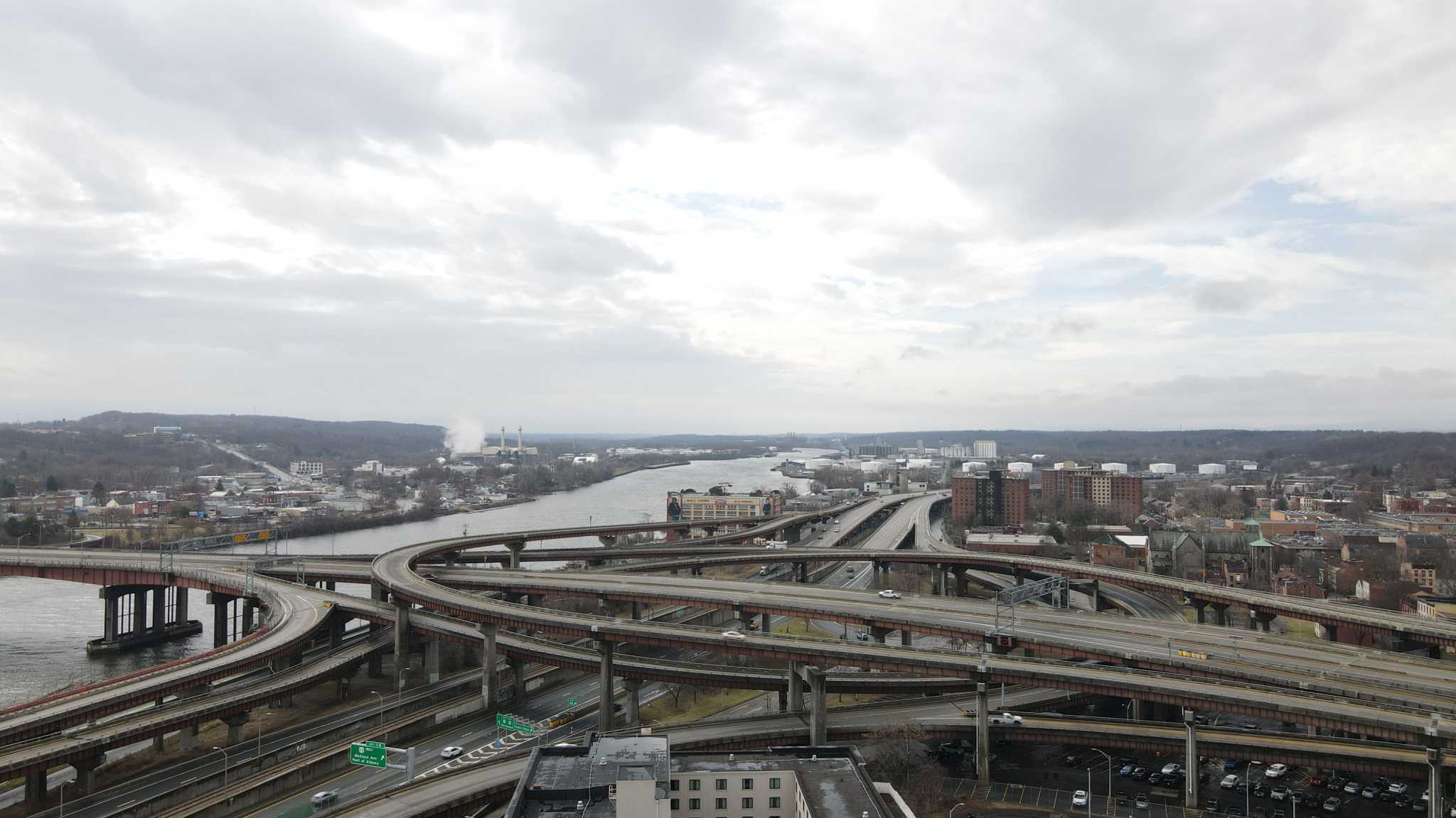 Bill aims to curb car mileage amid ‘freeway (funding) fights’