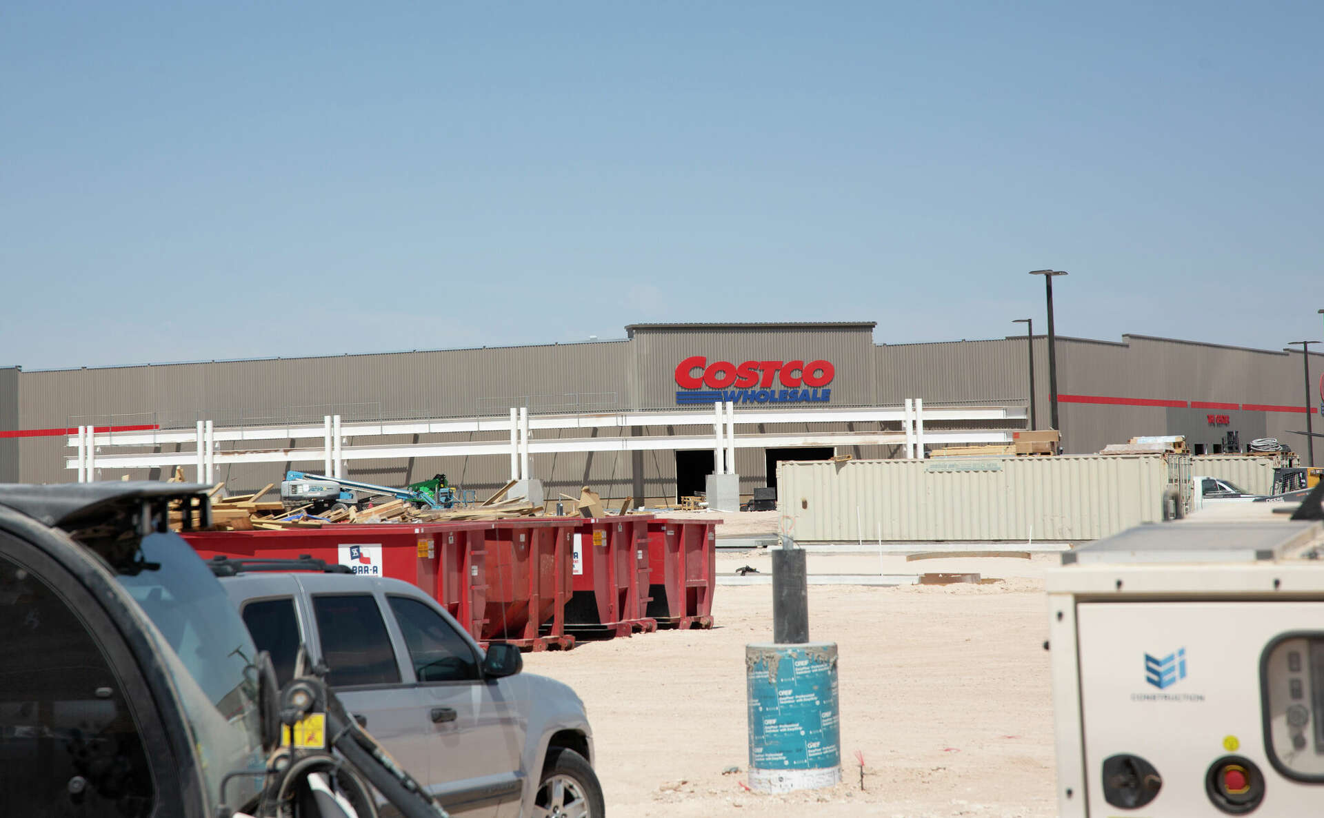 Midland's new Costco heads toward June opening