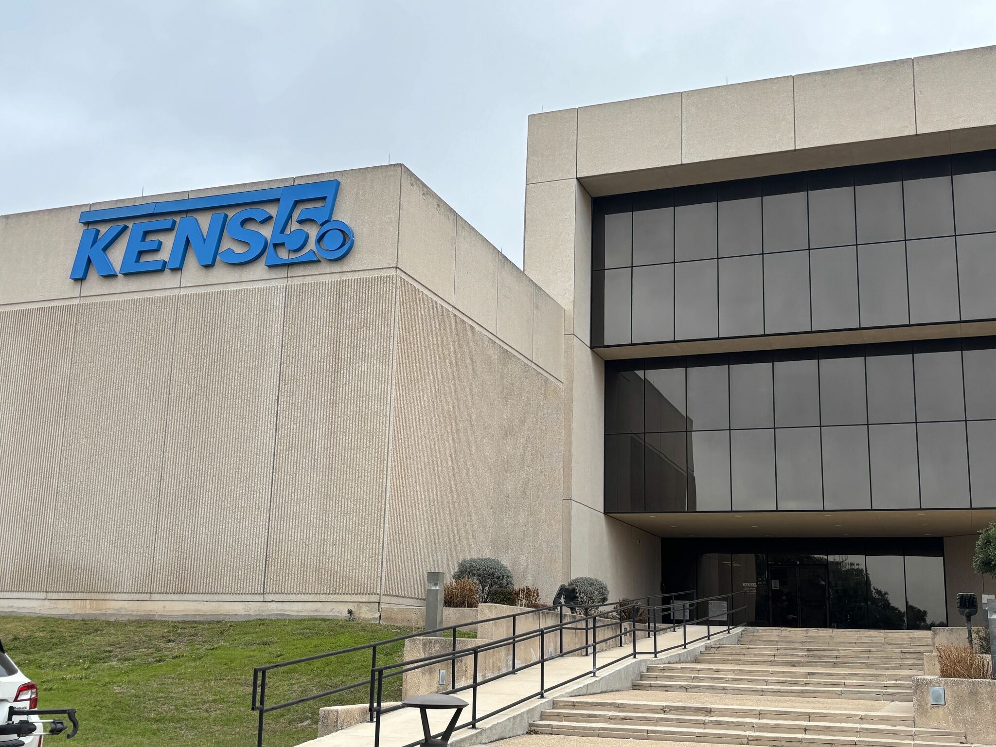 KSAT adds new meteorologist in latest shakeup