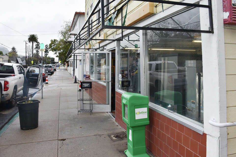 A California college town's decades-long sandwich war is finally over