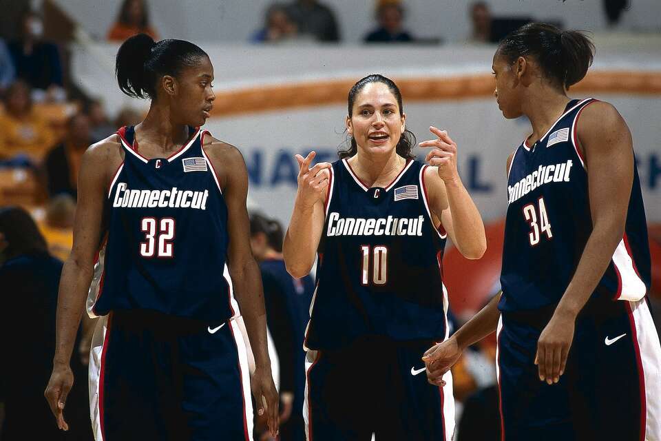 5 highlights from Sue Bird's UConn women's basketball career