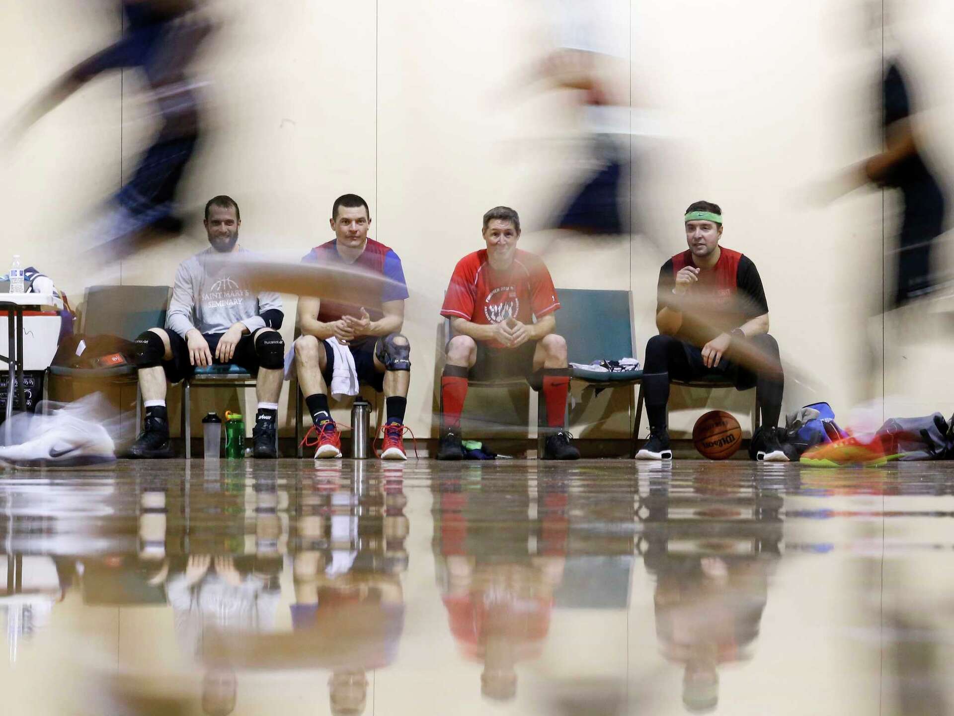 Galveston-Houston Archdiocese priests, seminarians play basketball