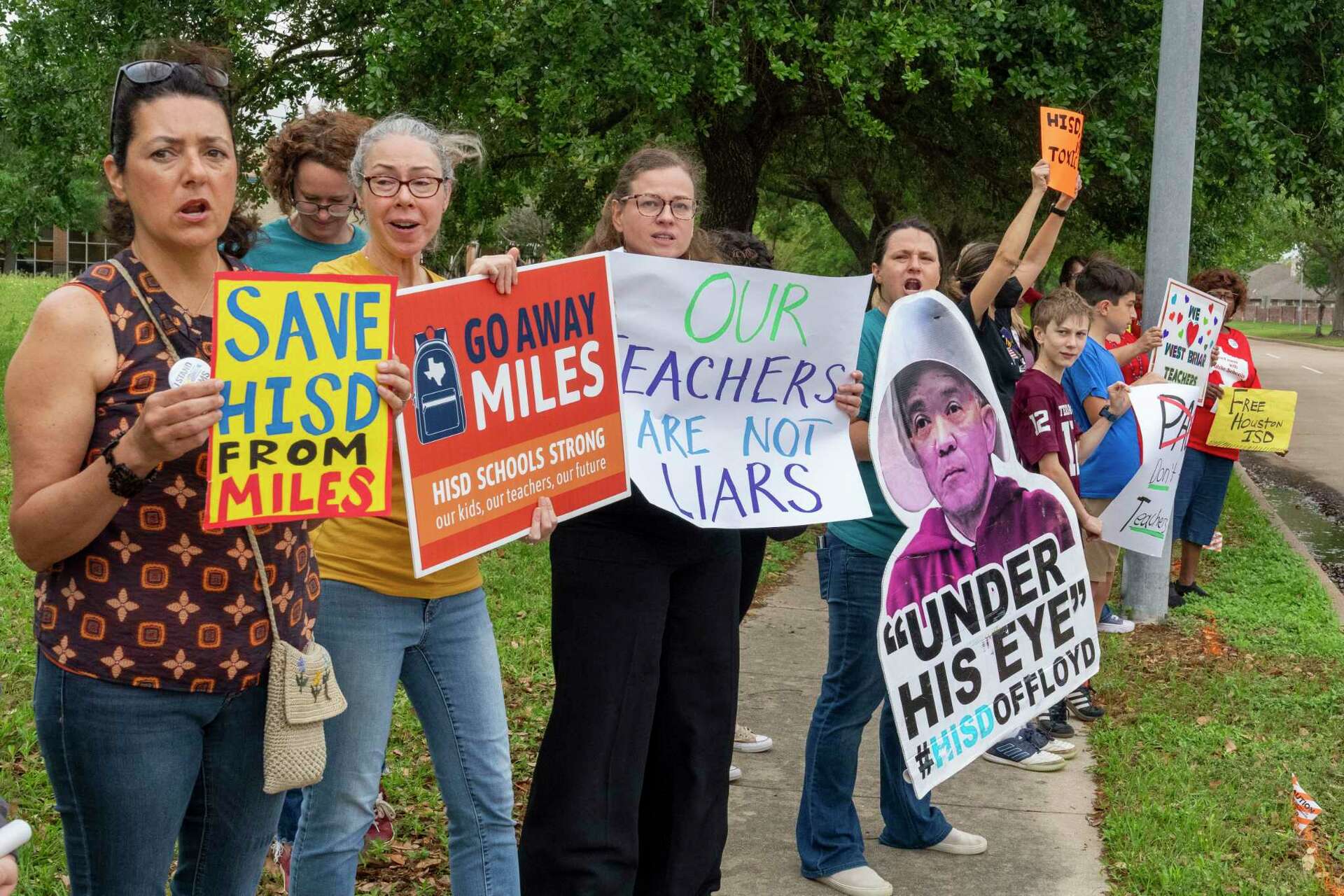 West Briar parents protest HISD middle school's recent staff turnover