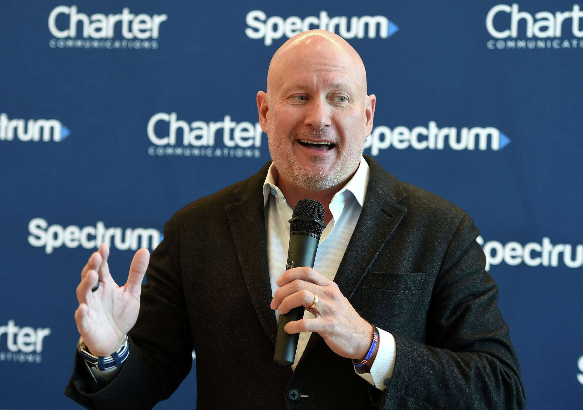 Spectrum provider Charter Communications to open tech hub at HQ in CT