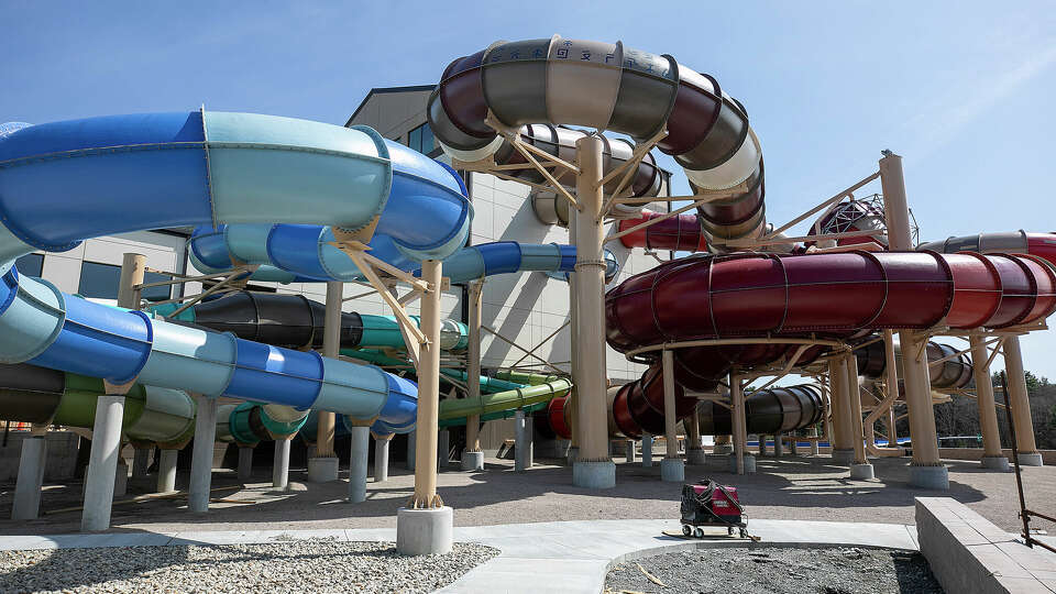 Great Wolf Lodge at Mashantucket in CT has soft opening on Friday