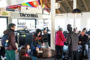 Pacifica’s famous beachside Taco Bell reopens after remodel