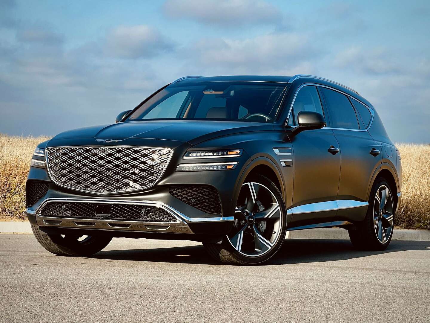 Genesis GV80 mid-size luxury SUV for 2025 review