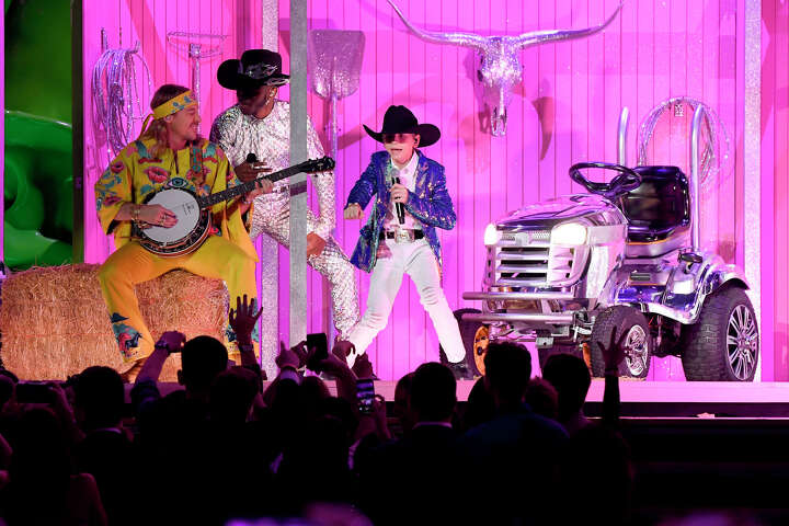 'Walmart yodeling kid' Mason Ramsey is now a country singer