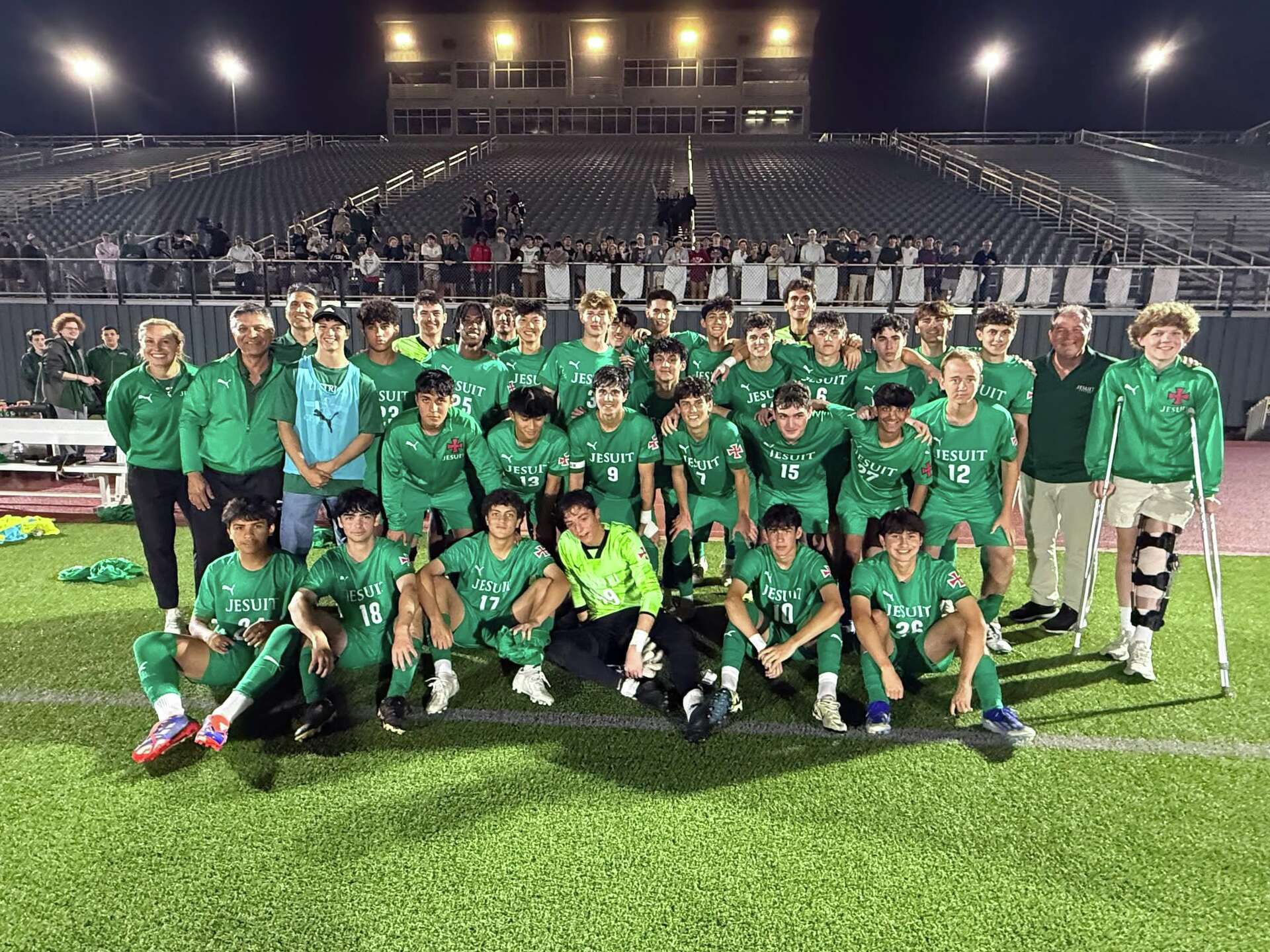 District rivals Strake Jesuit, Elsik have reached state semifinals