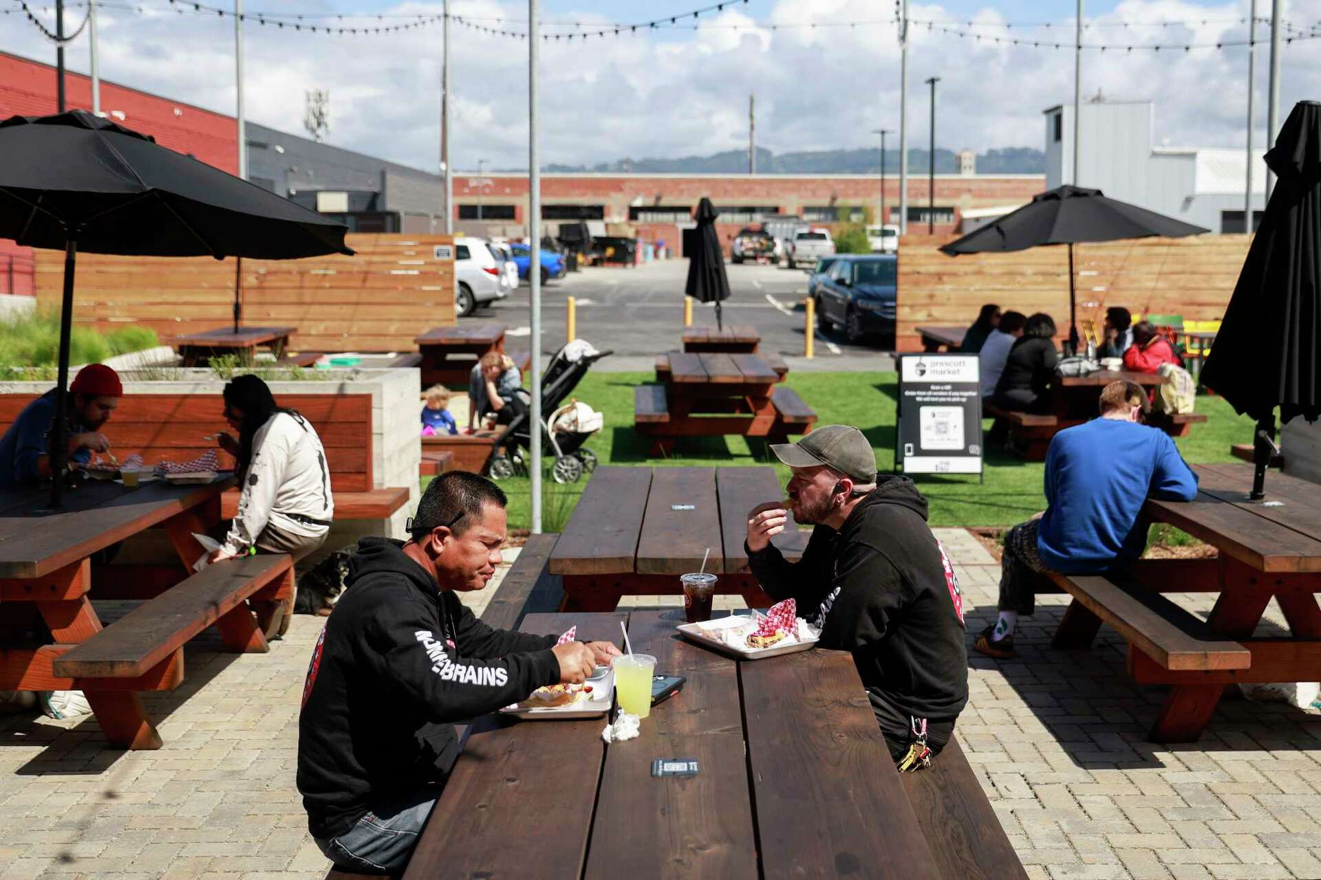 New restaurants, Prescott Market and more energize West Oakland