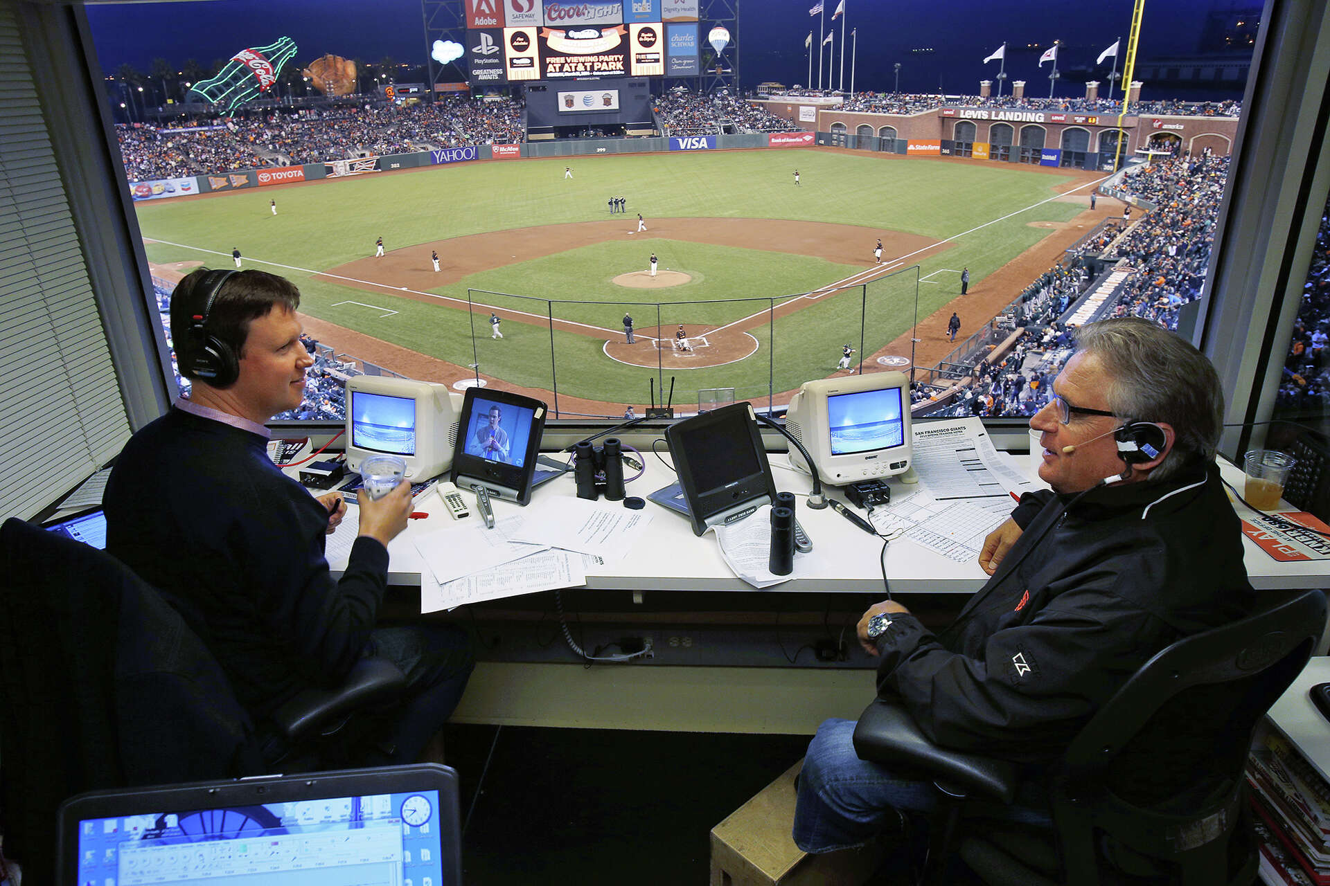 SF Giants, KNBR stick together with multi-year extension