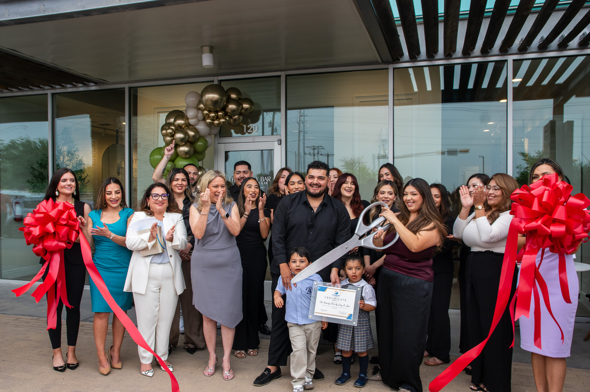 The Beauty Bar by Amy & Joe opens in Laredo with ribbon cutting