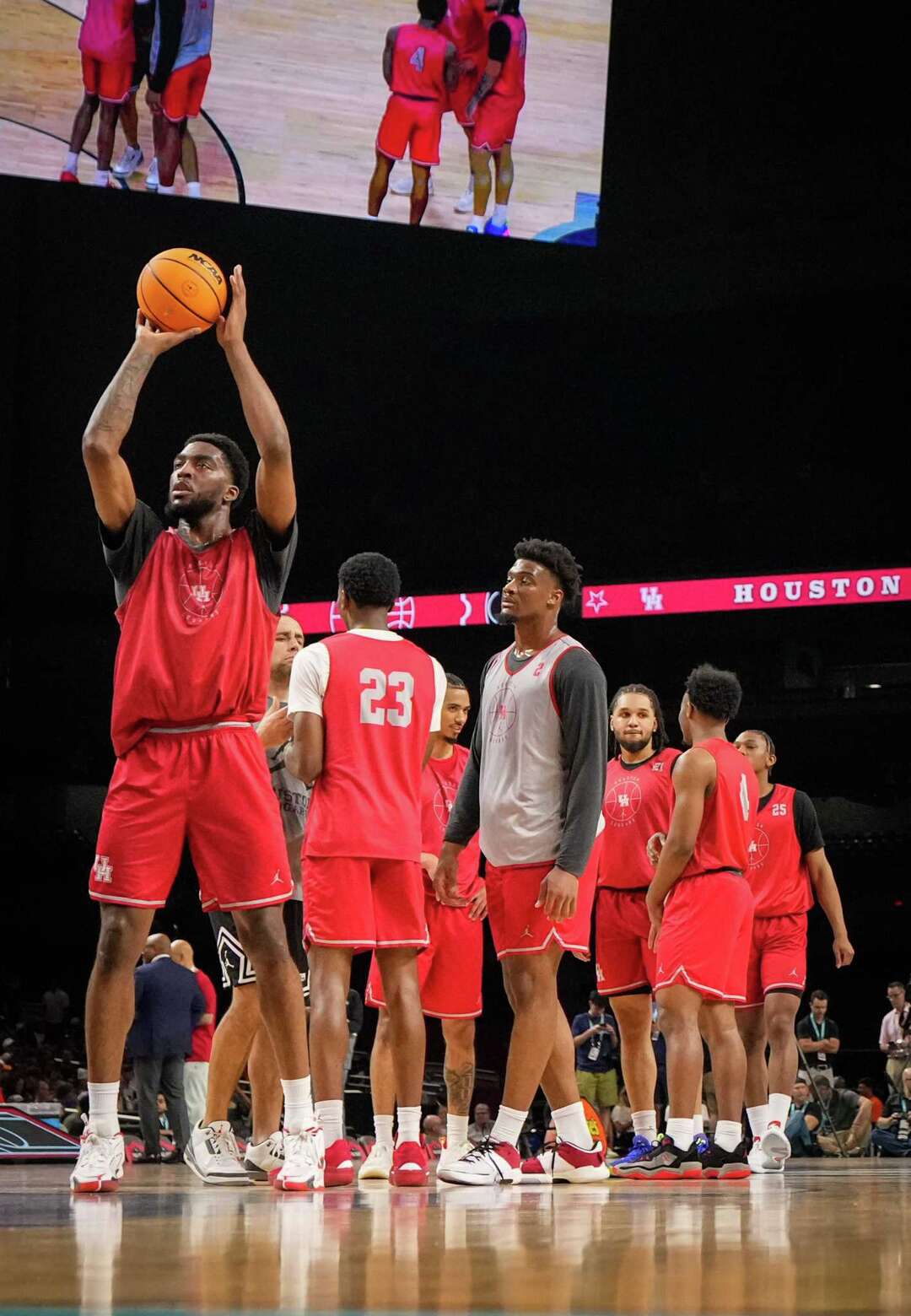 Final Four: Houston's top-ranked defense vs. Duke's top-ranked offense