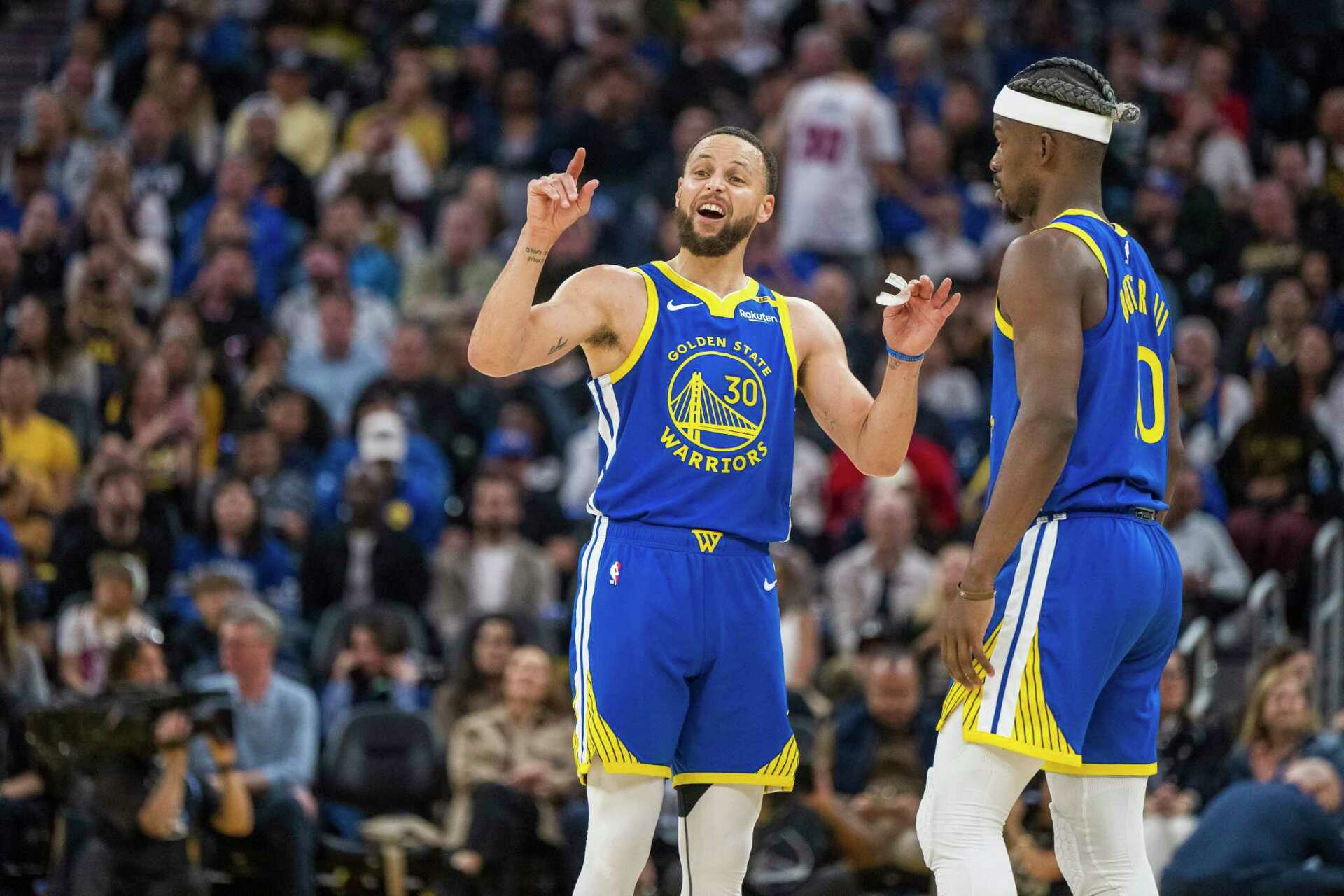 Warriors’ Steph Curry, Jimmy Butler in lineup Friday against Denver