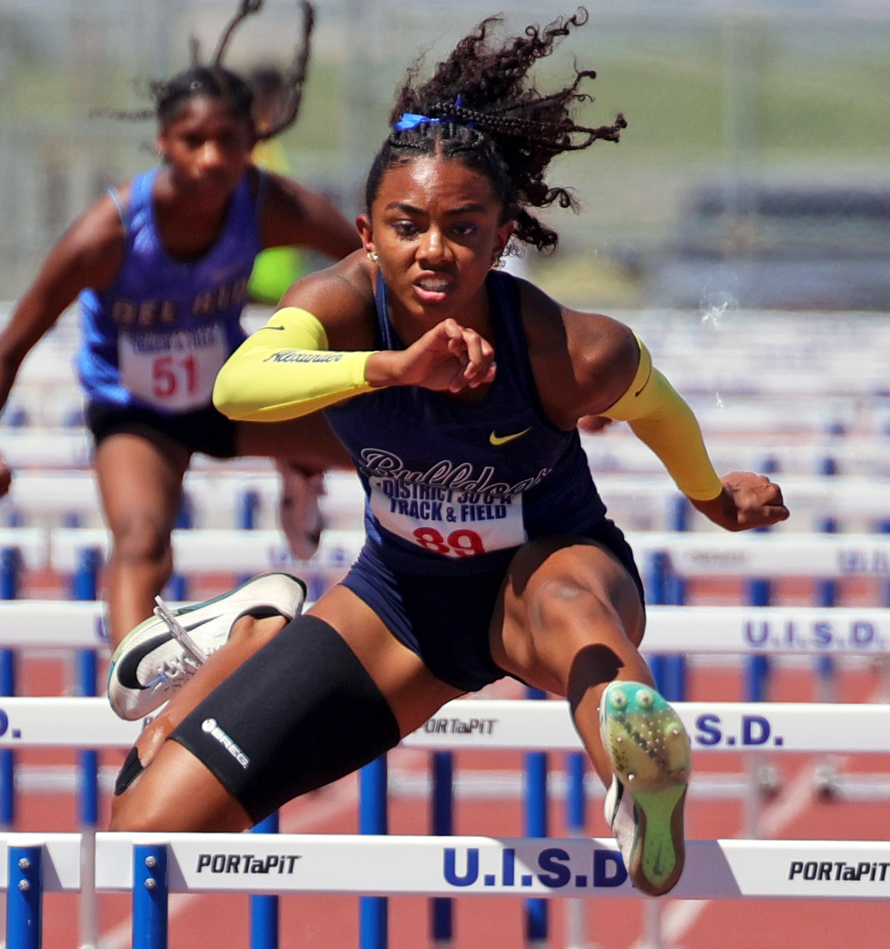 Alexander's Garcia wins program's first regional title since 2007