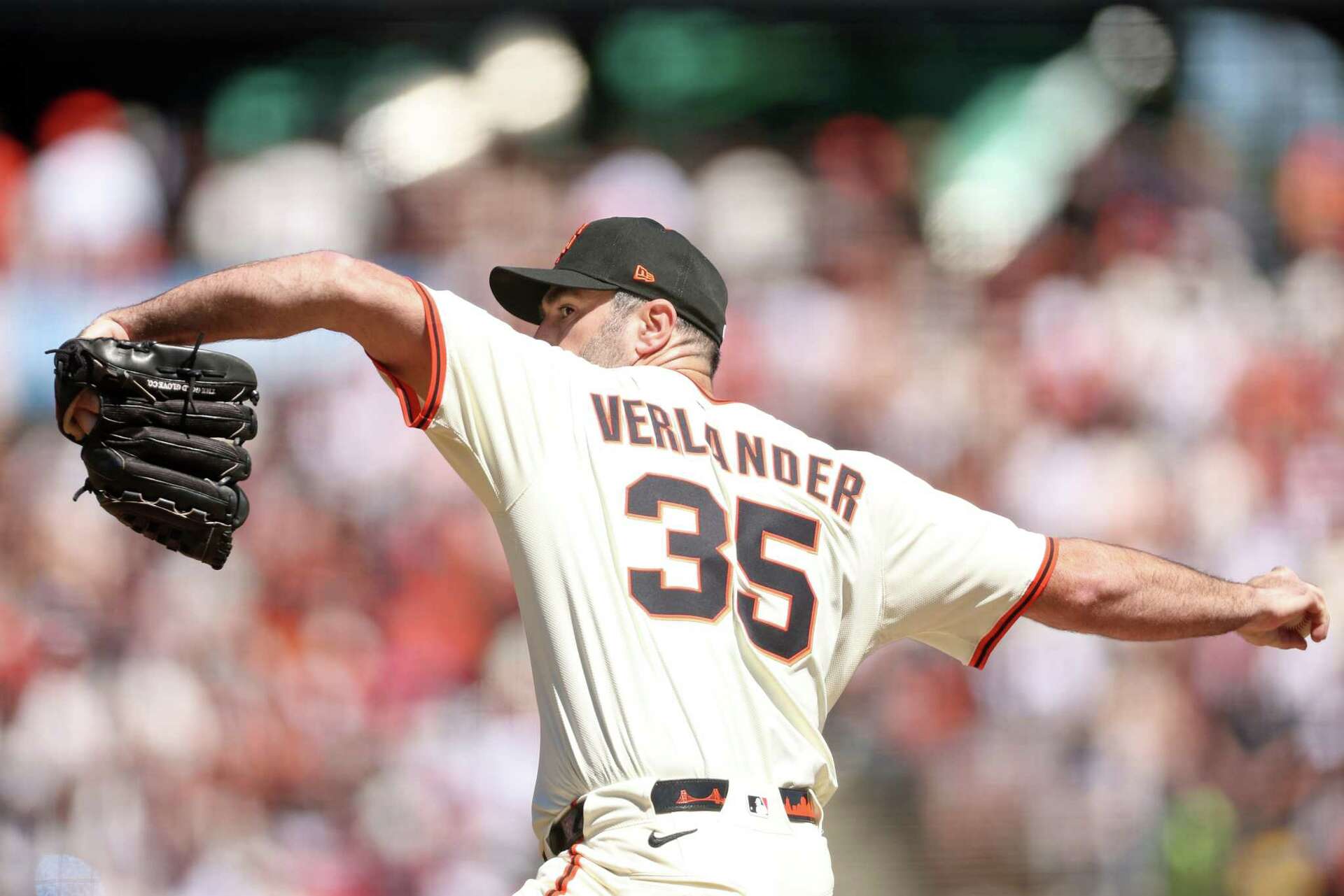 Willy Adames’ walk-off hit in 11th caps Giants’ home opener vs Seattle