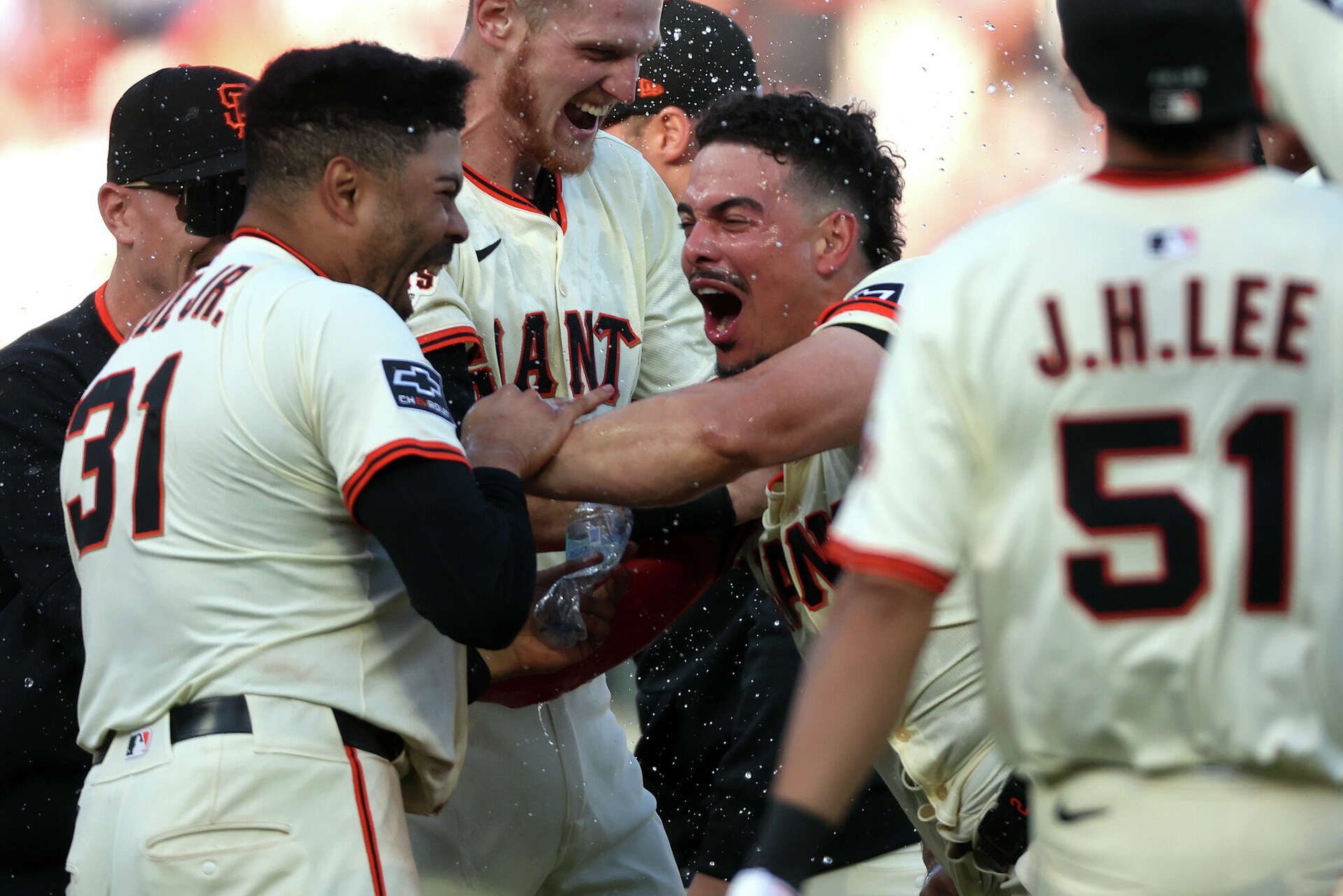 Willy Adames’ walk-off hit in 11th caps Giants’ home opener vs Seattle