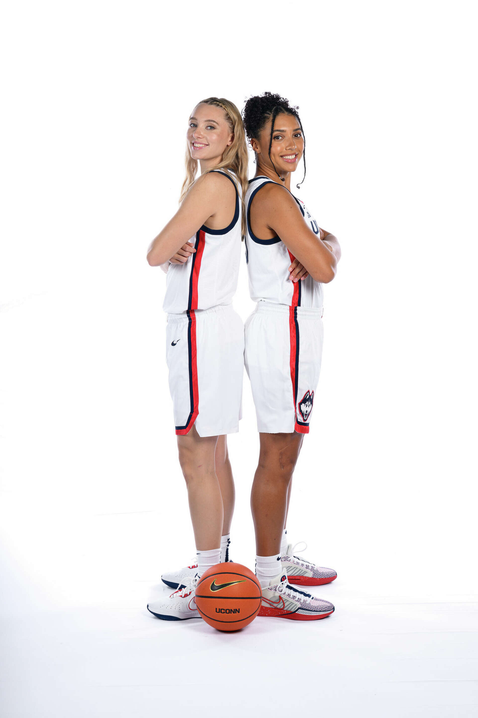 Best friends Paige Bueckers, Azzi Fudd have one last game together