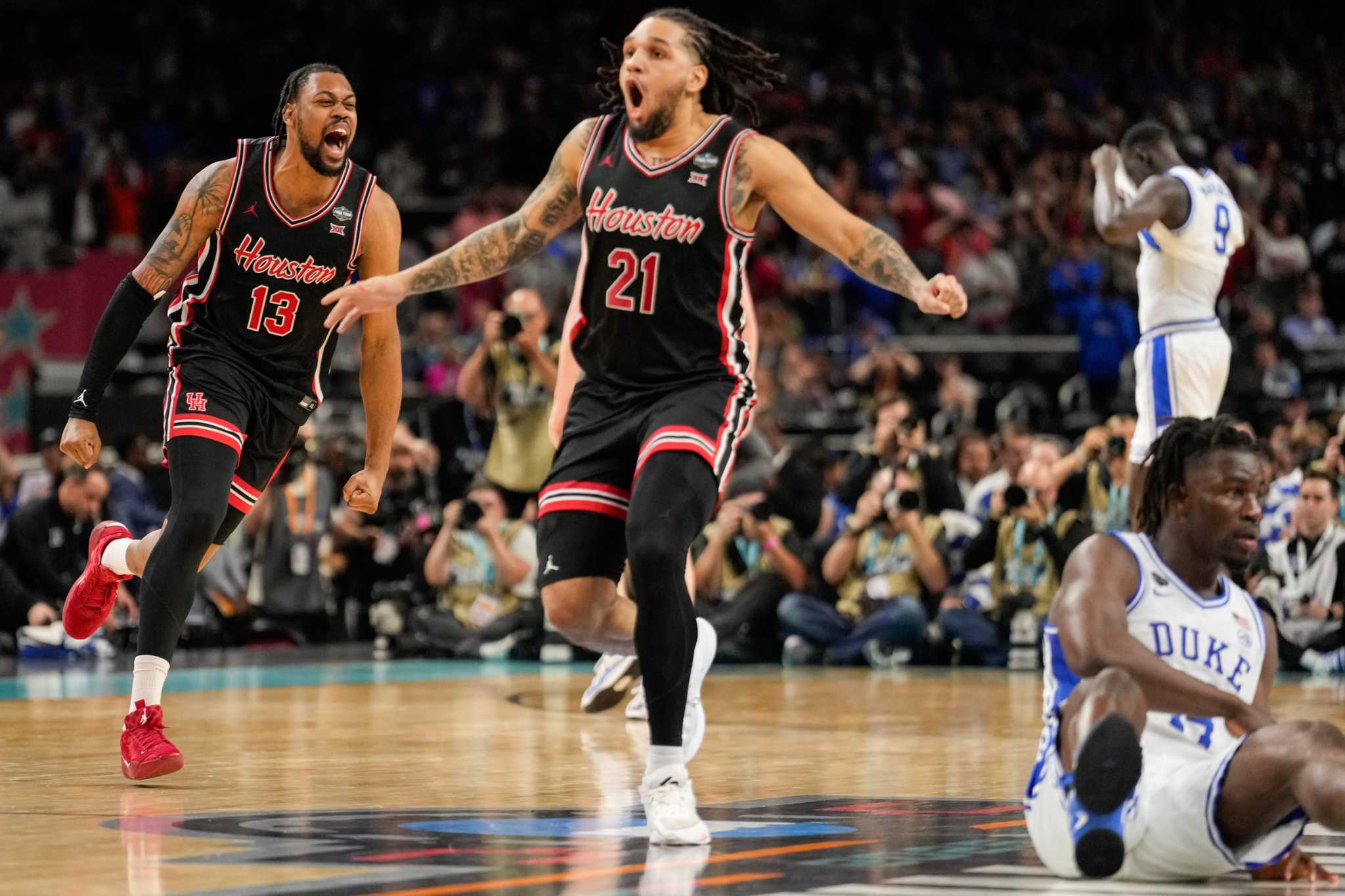 March Madness: Houston stuns Duke in Final Four, will face Florida