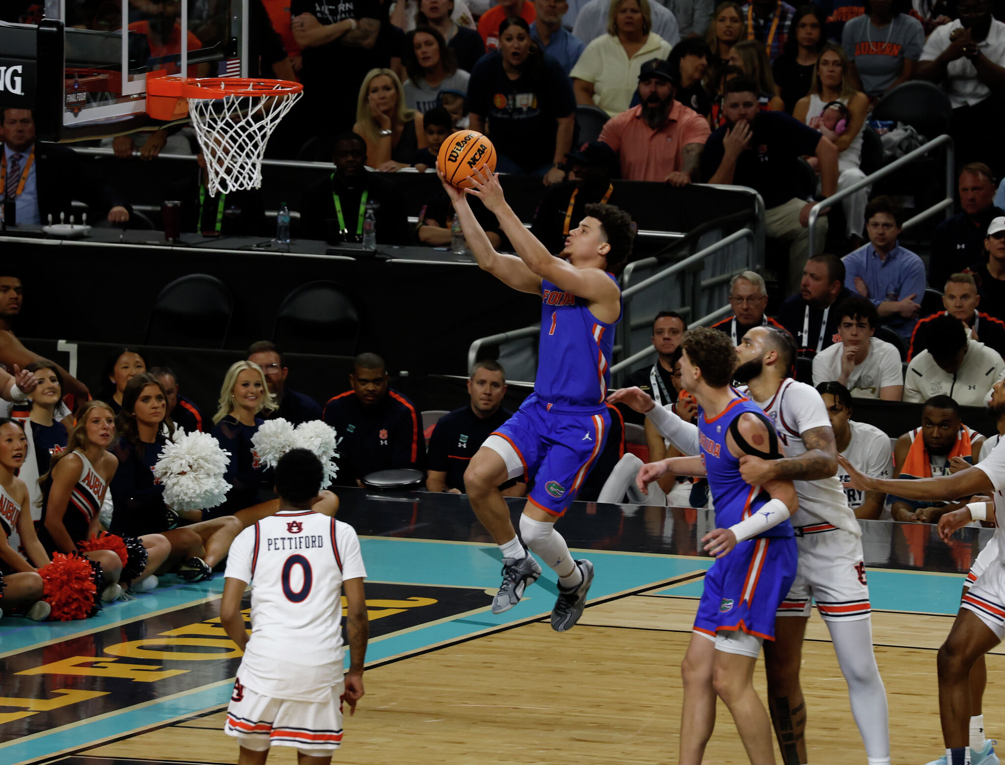 Florida's Walter Clayton Jr. validates a choice, chases hoops glory