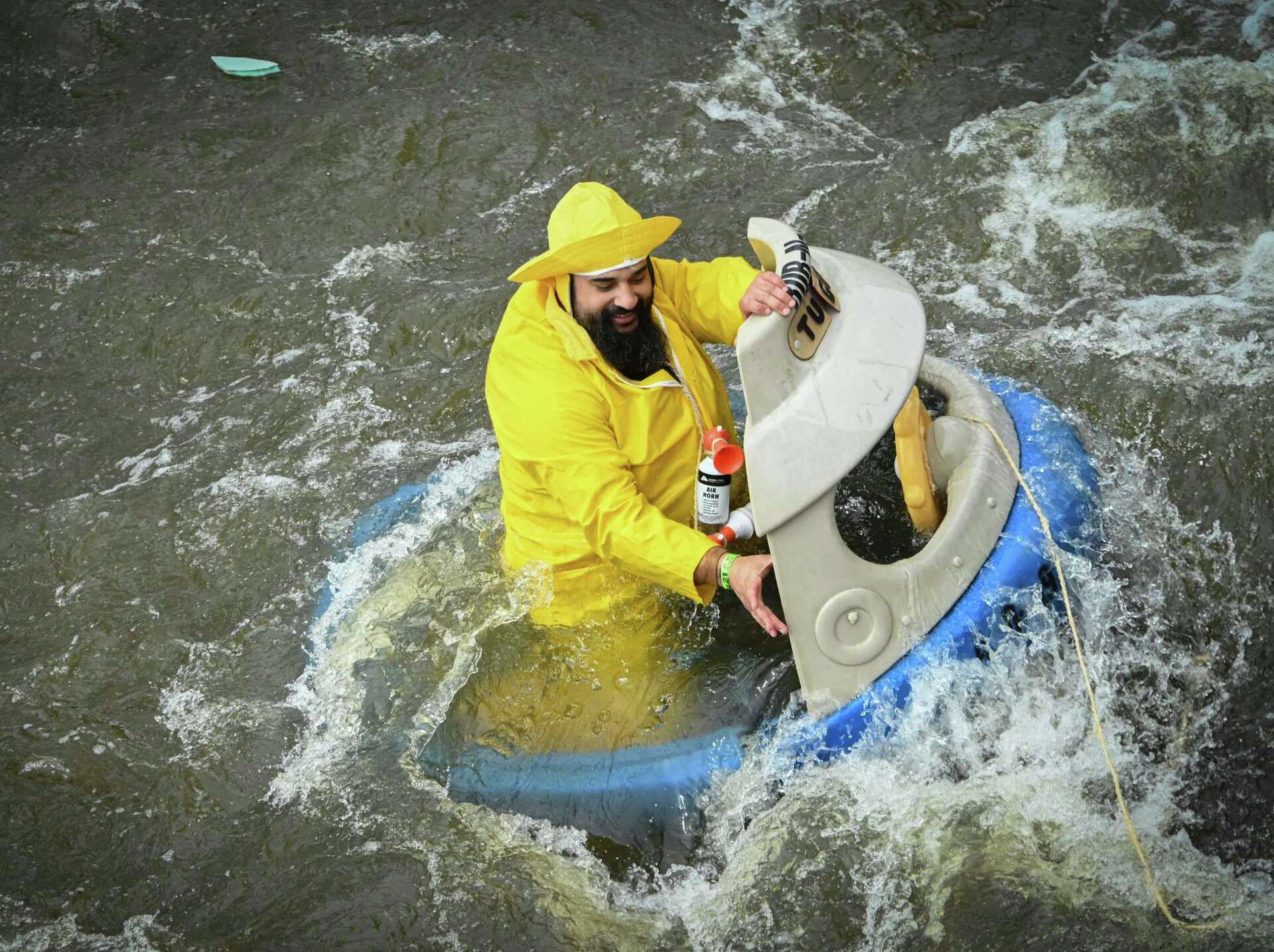 Photos: Alien! Bubbles! Take a gander at Anything That Floats contest