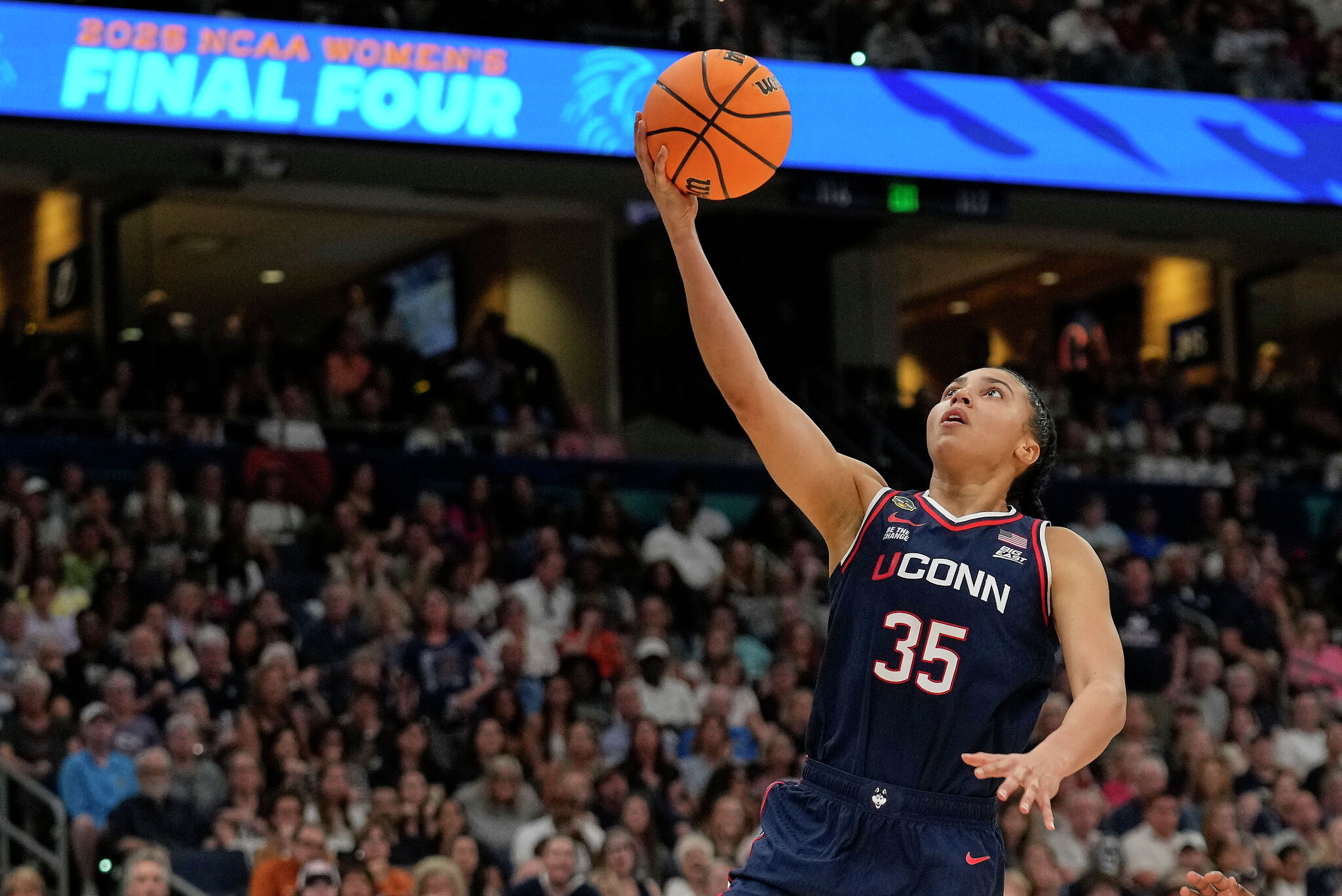 How Azzi Fudd stepped up for UConn women's basketball team