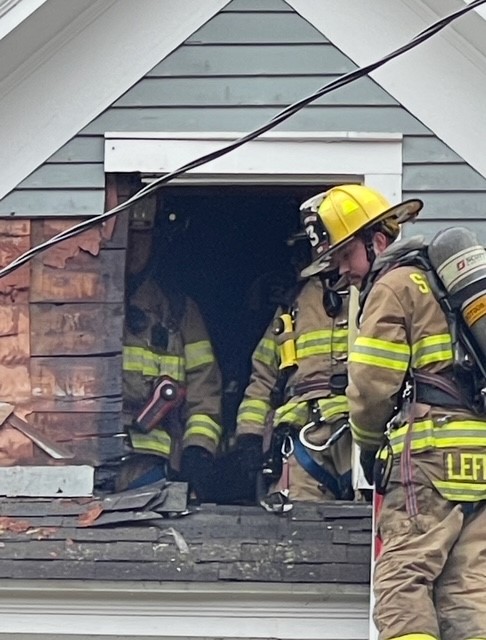 South Windsor firefighters battle blaze on Main Street, officials say