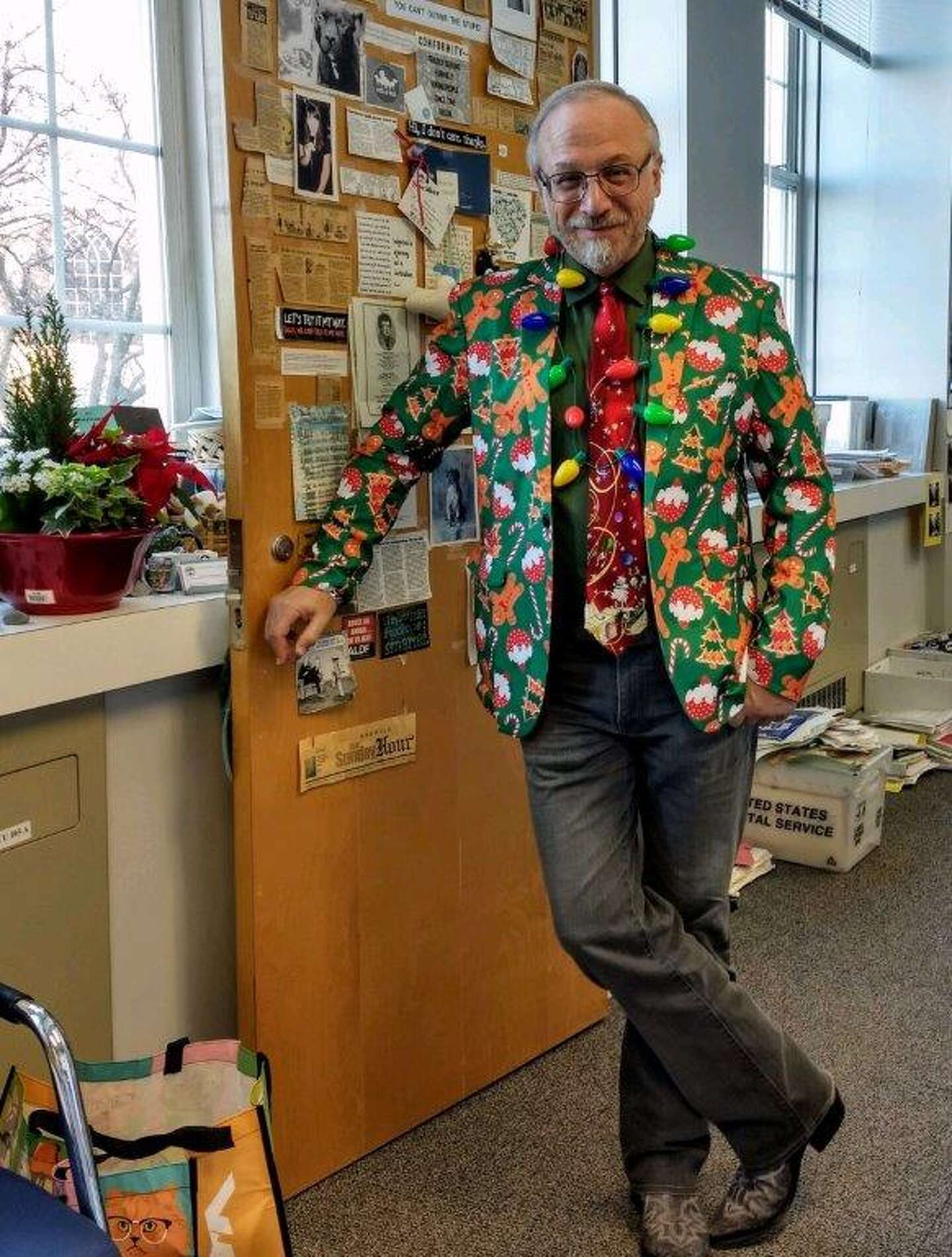 Humor helps Norwalk city official while he waits for kidney transplant