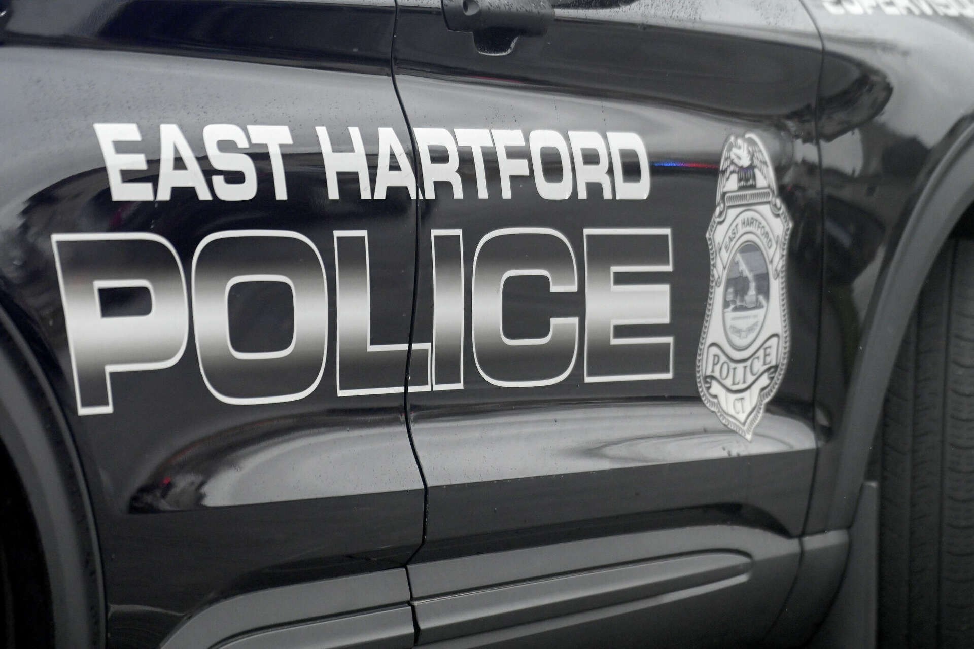 Teen dies in East Hartford shooting after fleeing from cops: Police
