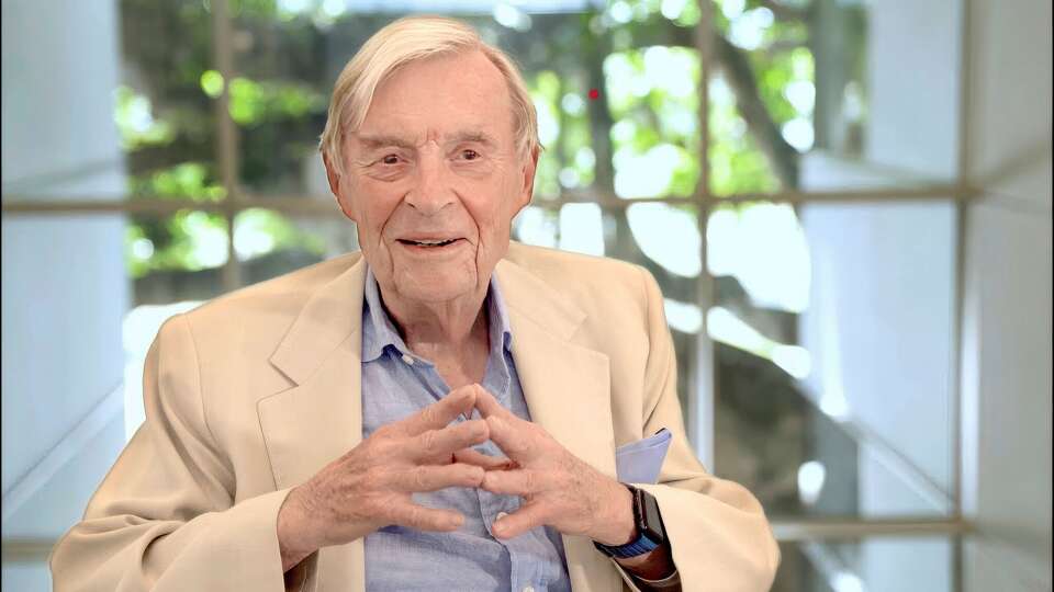 Longtime Hearst executive, CT resident Gilbert Maurer dies at age 96