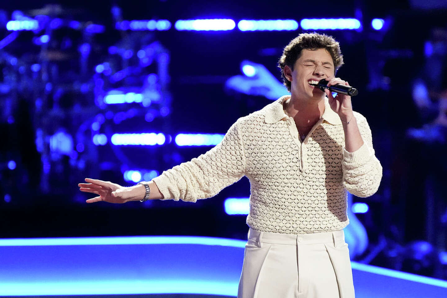 San Antonio's Britton Moore wins 'The Voice' knockout round