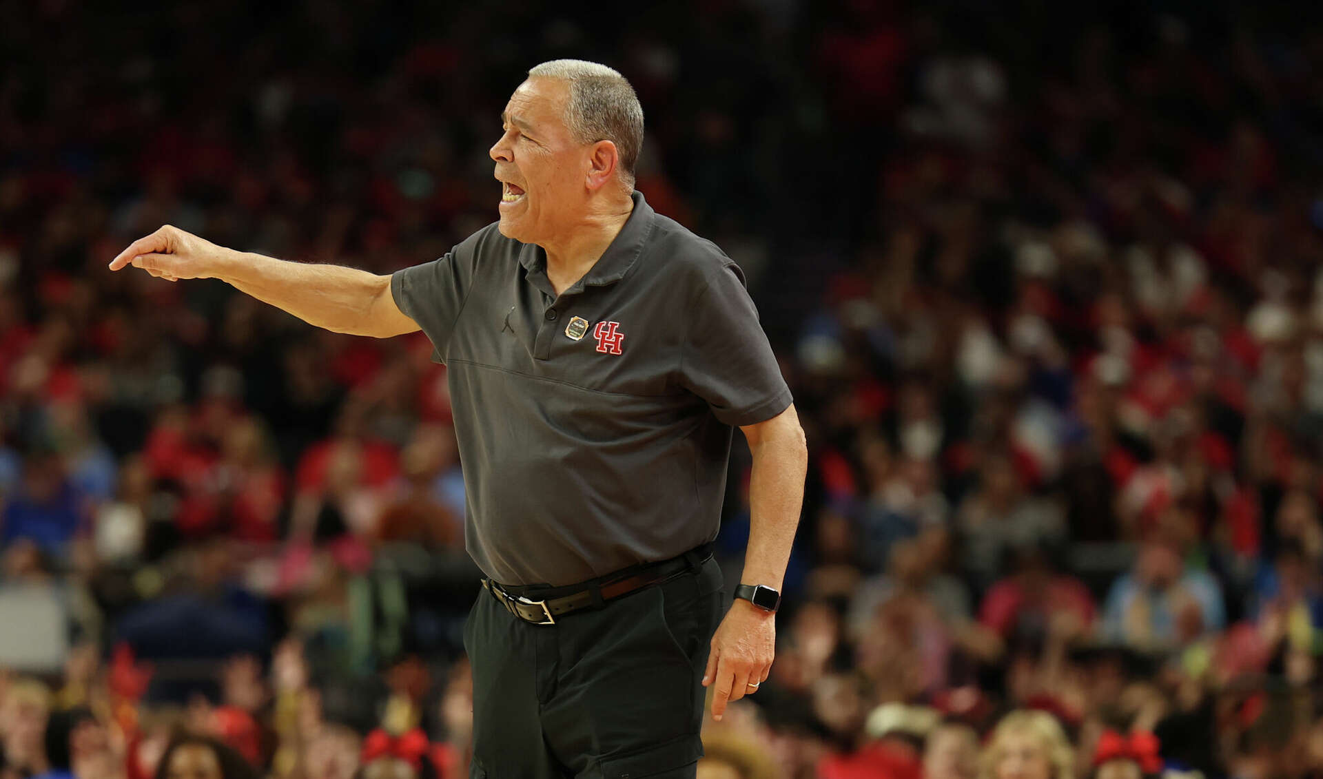 For Houston coach Kelvin Sampson, a journey comes up one shot short