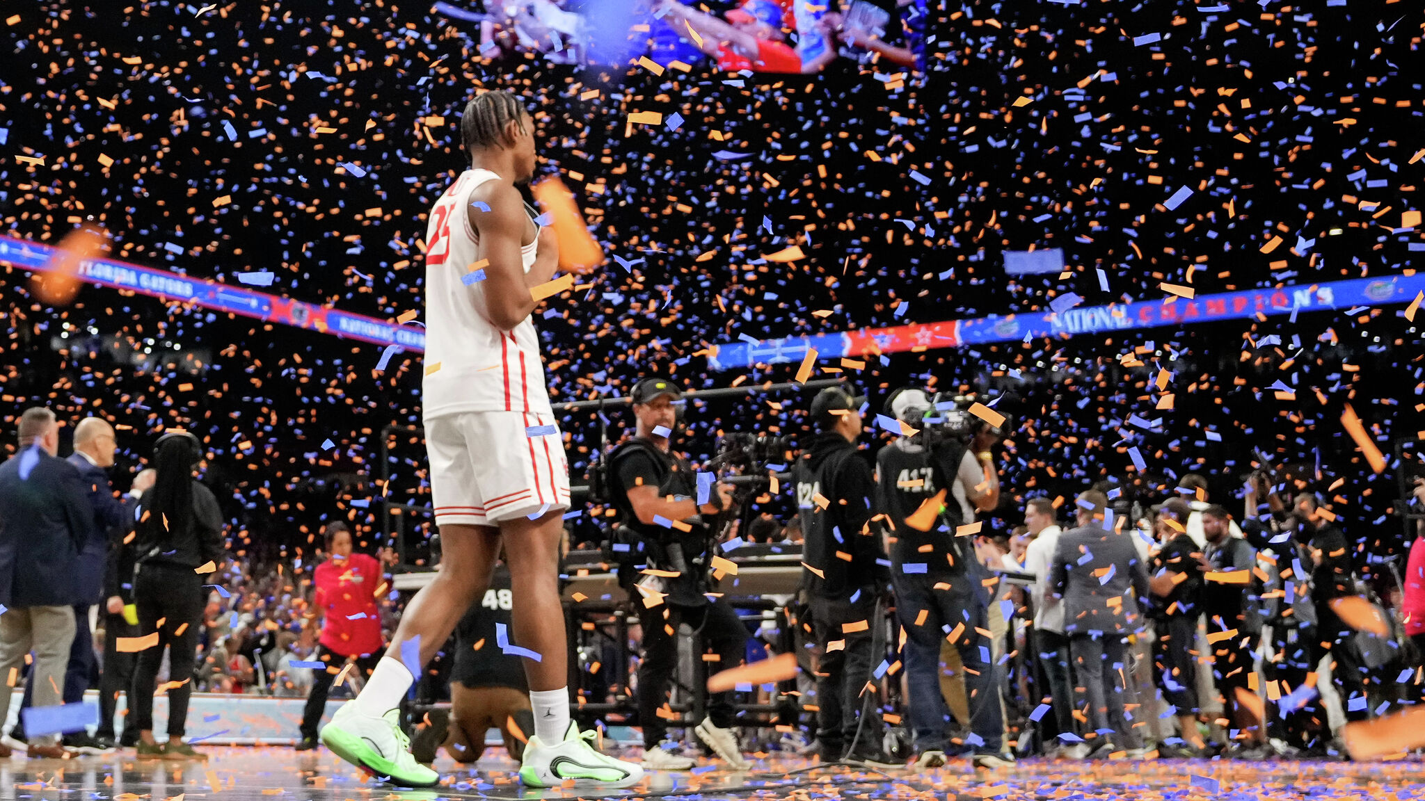 Houston comes up one game short as Florida rallies to win NCAA title