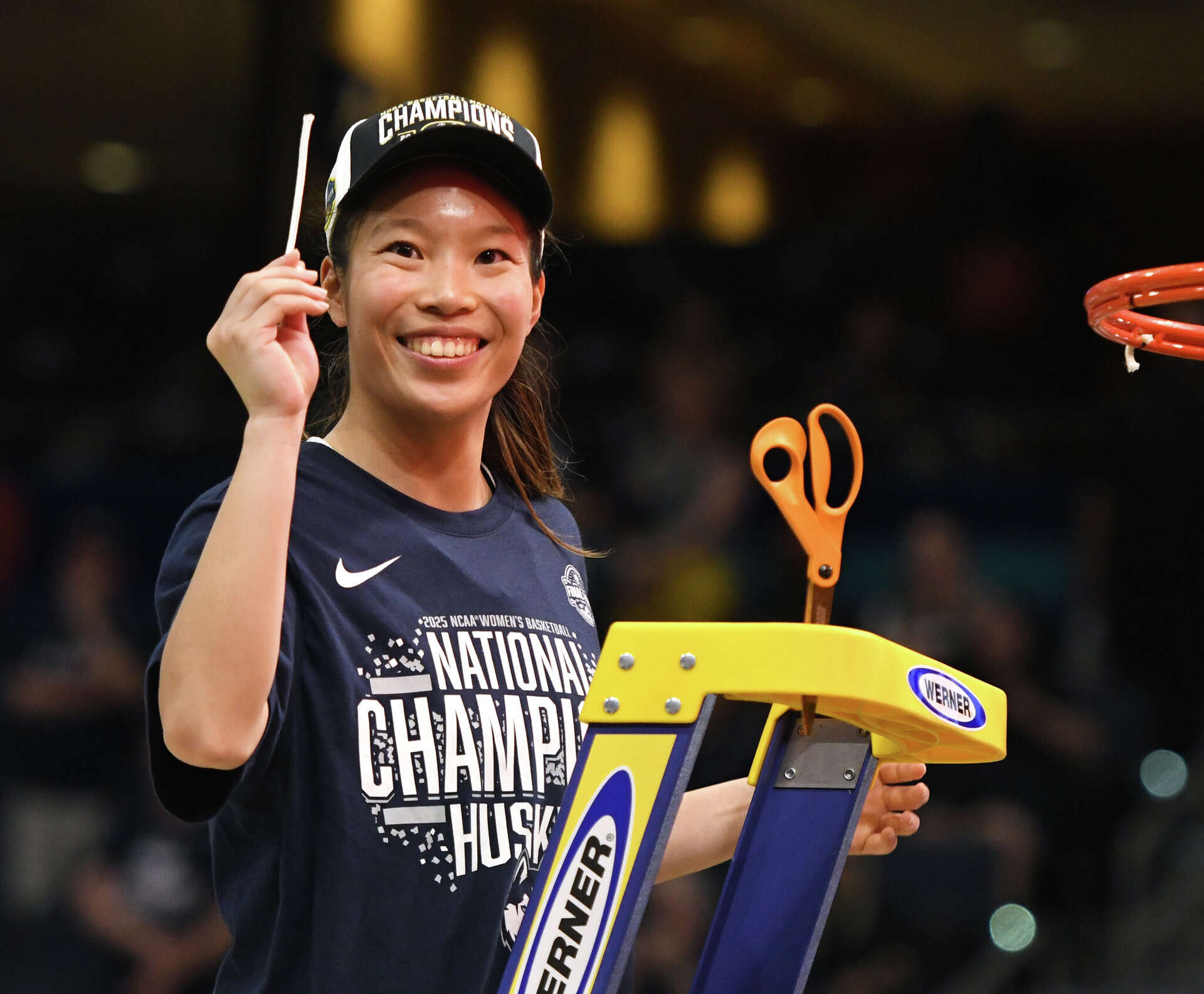 UConn's Kaitlyn Chen, Aubrey Griffin selected in WNBA Draft